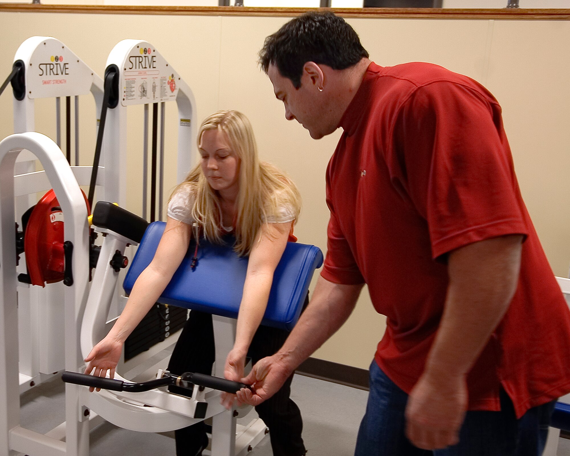 Celebrity fitness instructor visits 336th > Fairchild Air Force Base ...