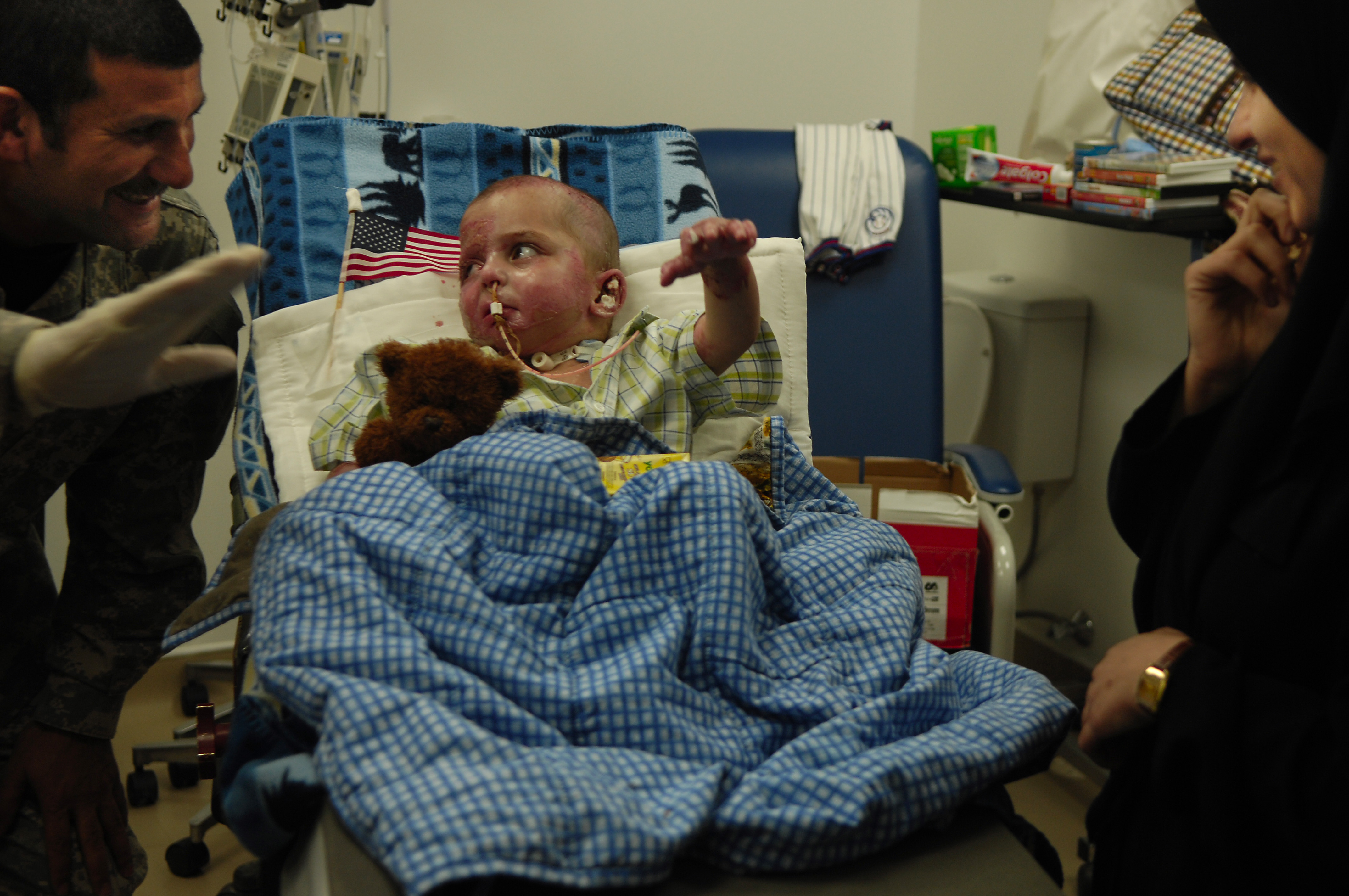 Iraqi burn victim transported to U.S.