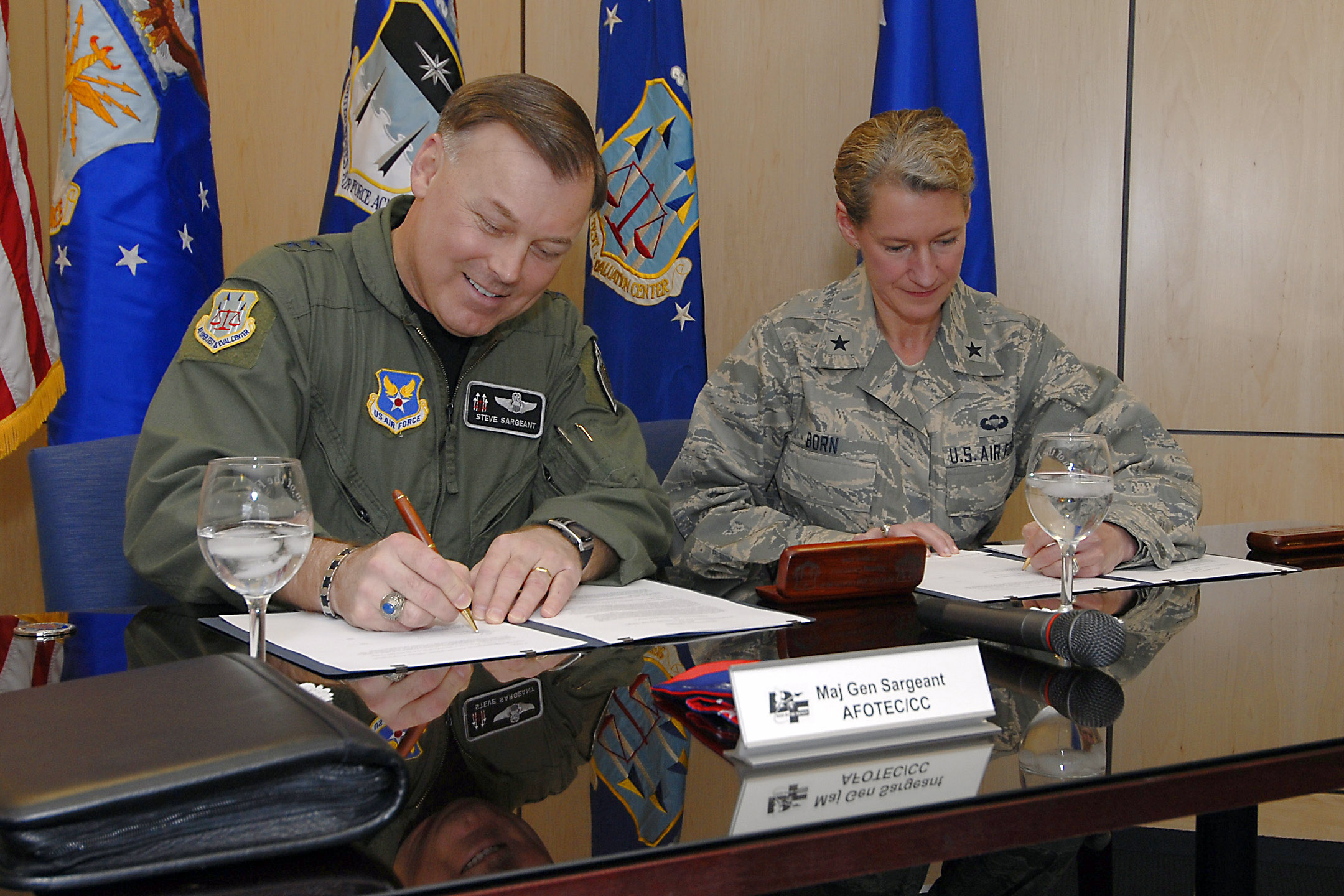 Air Force officials launch new mentoring program > Air Force > Article ...