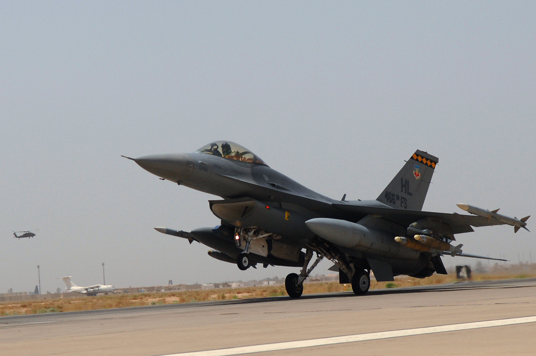 Air Force pilot breaks own world aviation record > McConnell Air Force ...