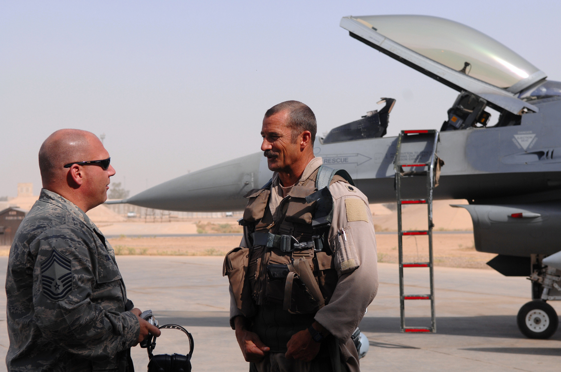 Air Force pilot breaks own world aviation record > Air Force > Article ...