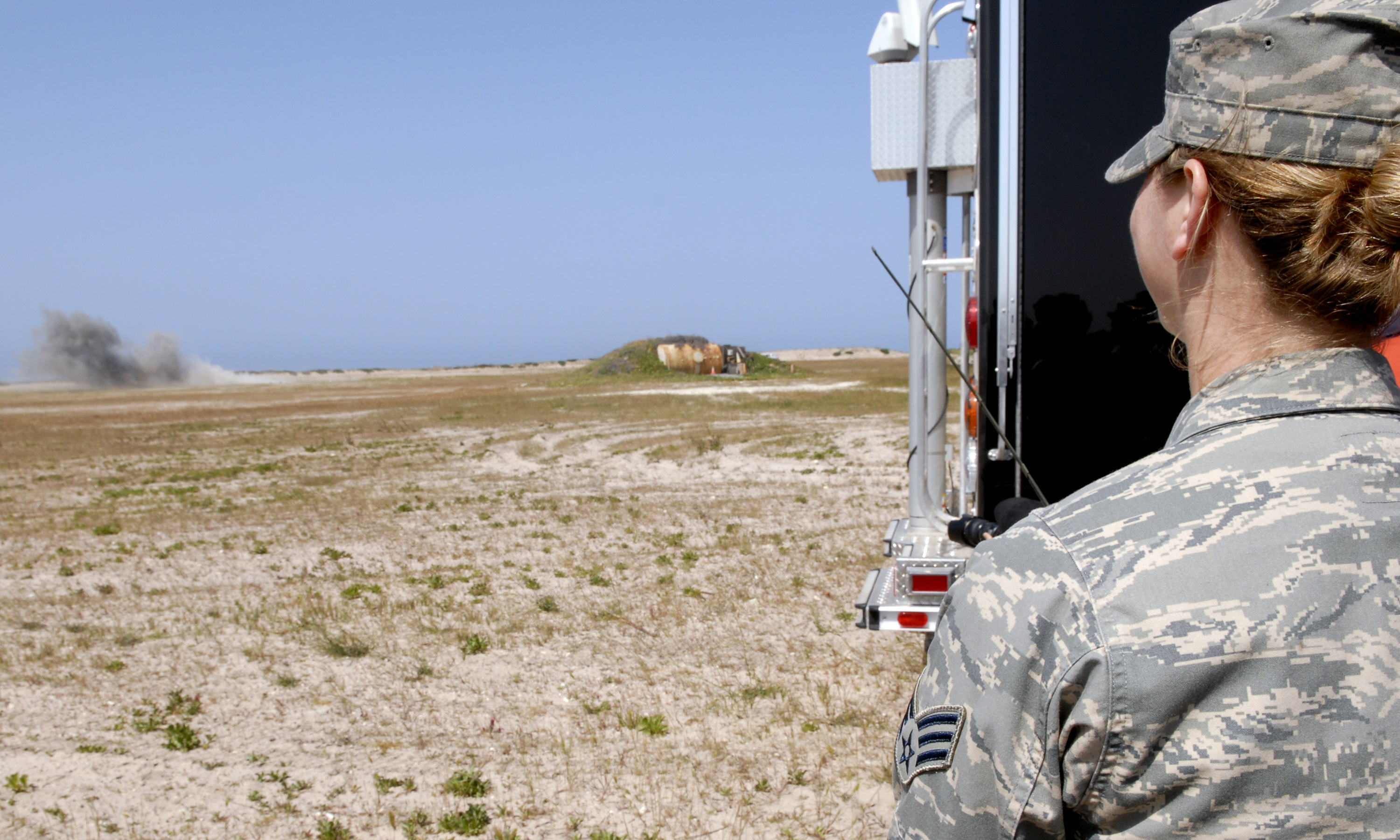 EOD flight saves lives … one explosion at a time > Vandenberg Space ...