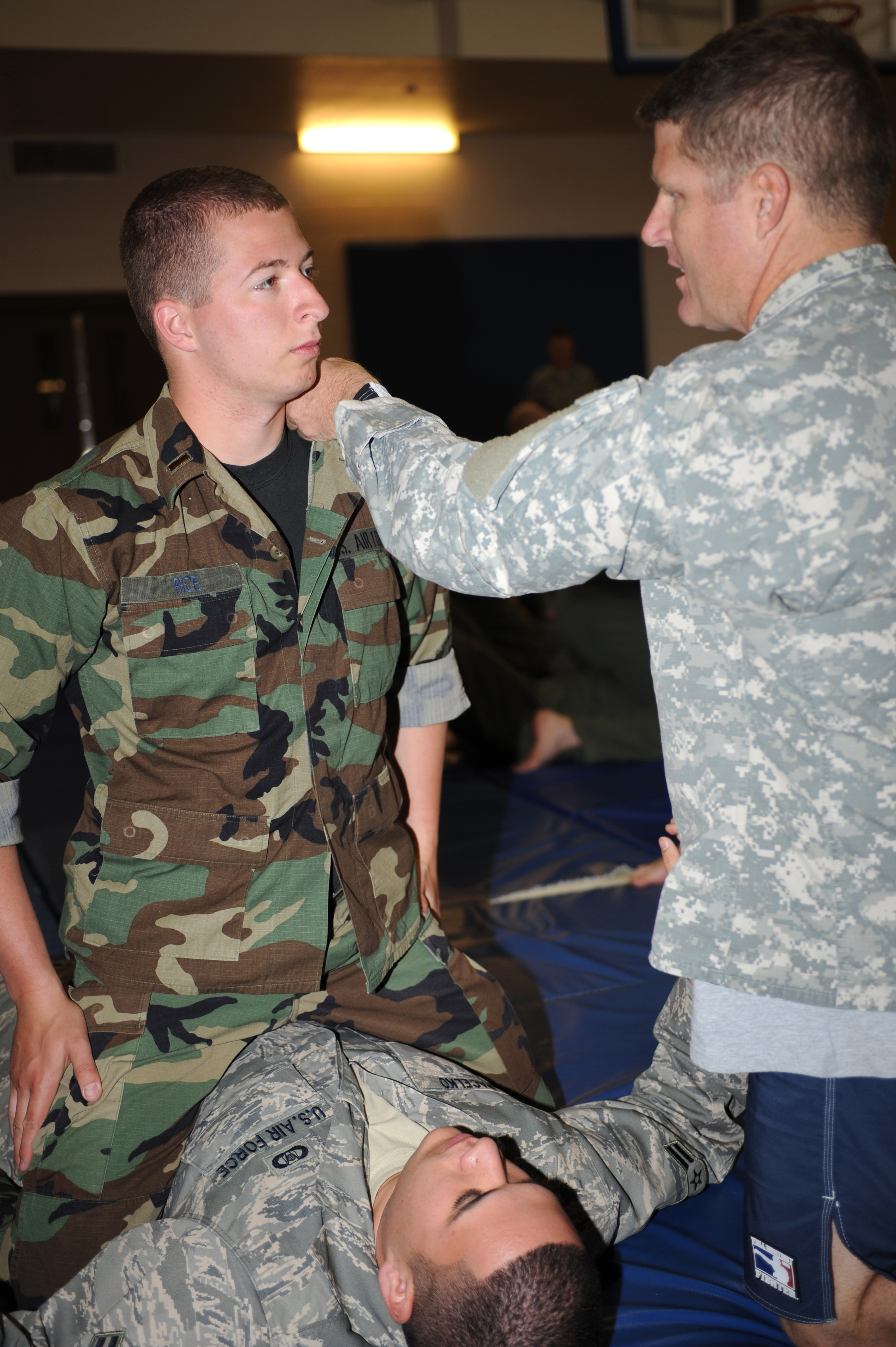 49 OG gets taste for hand-to-hand combatives > Holloman Air Force Base ...