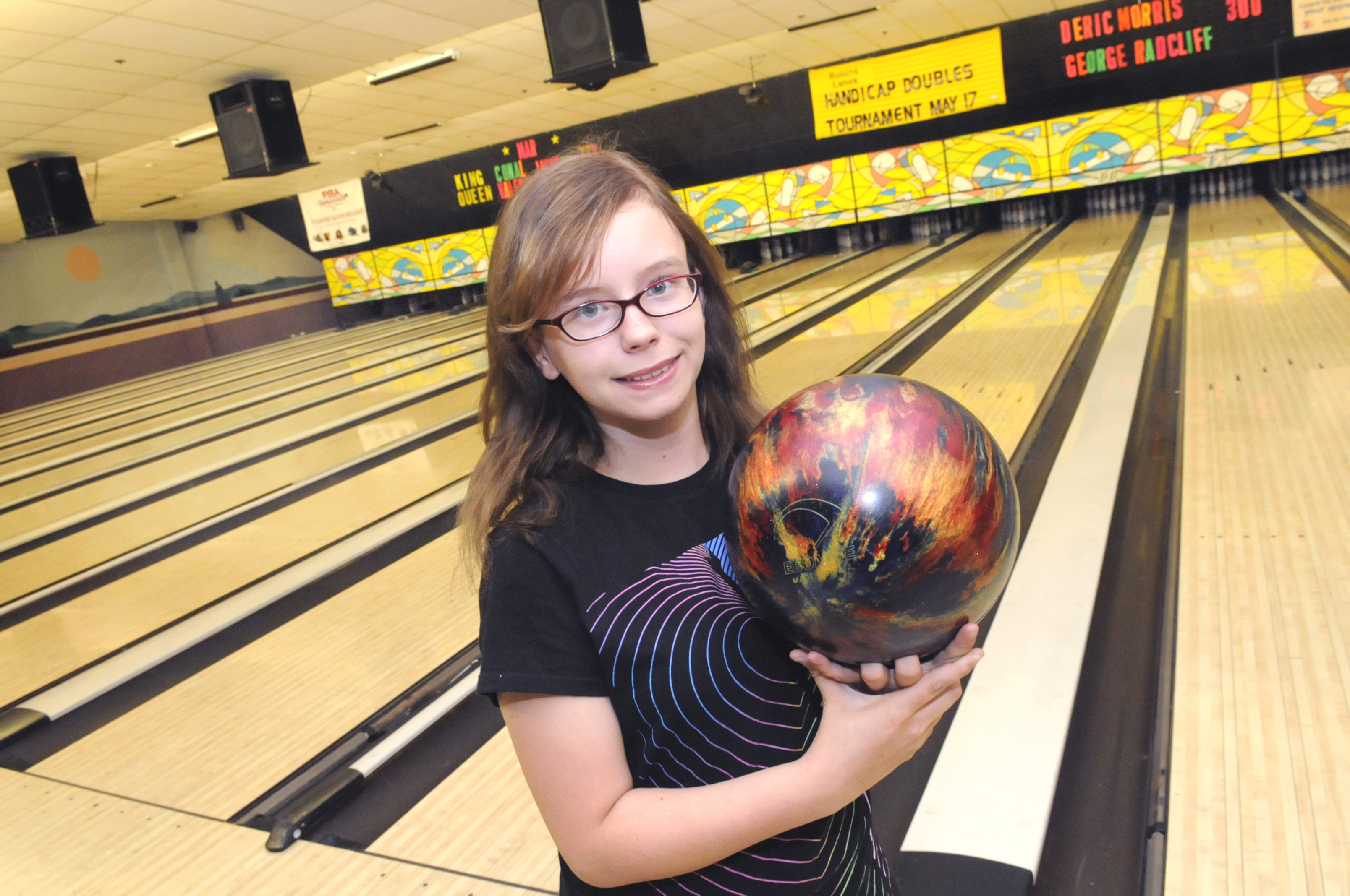 Robins youth bowler preps for international competition > Robins Air ...