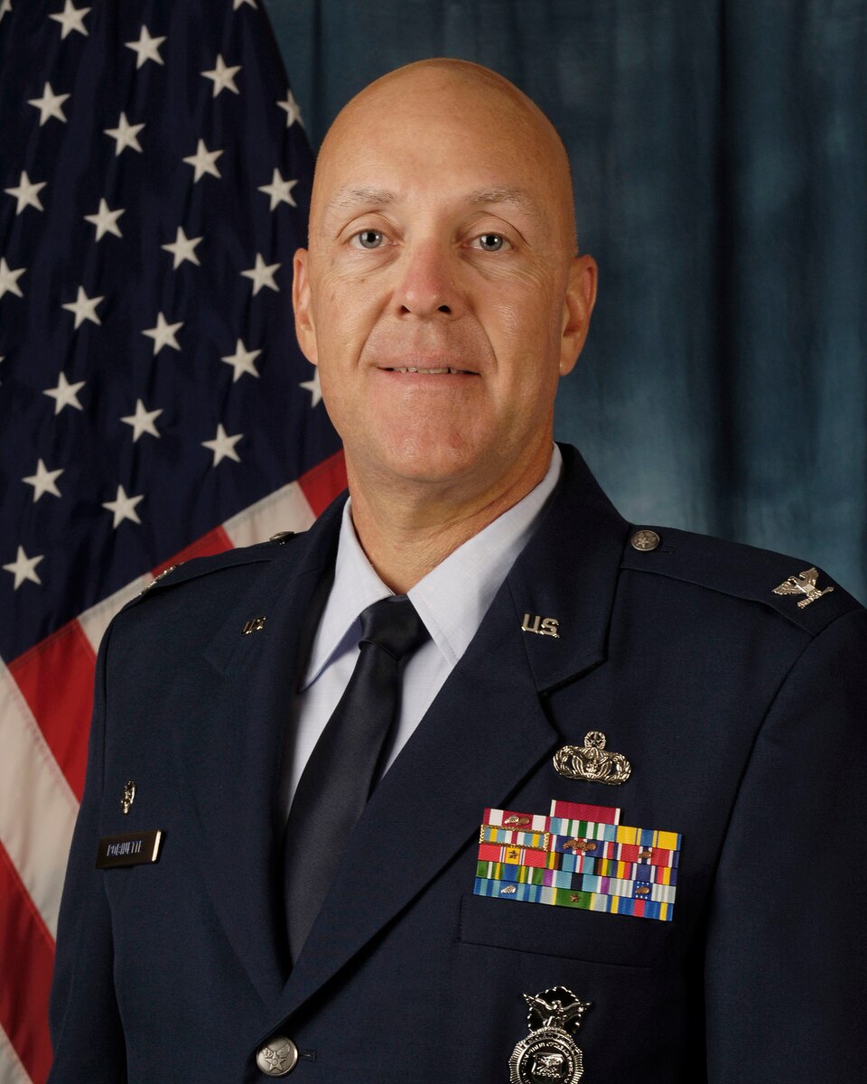COLONEL STEVEN W. ROBINETTE > Air Force Security Forces Center > Display