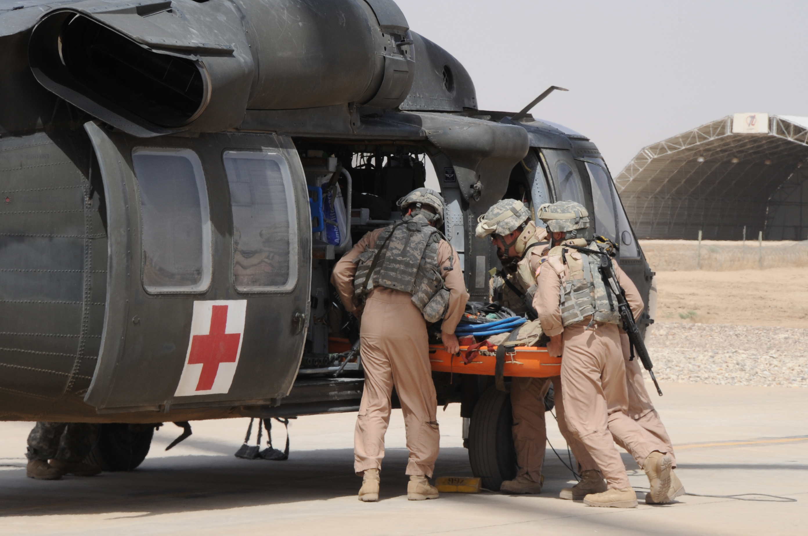 Rescue Air Mobility trains with the Army