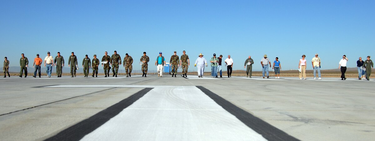 First flight marks temporary runway operational use > Edwards Air Force ...