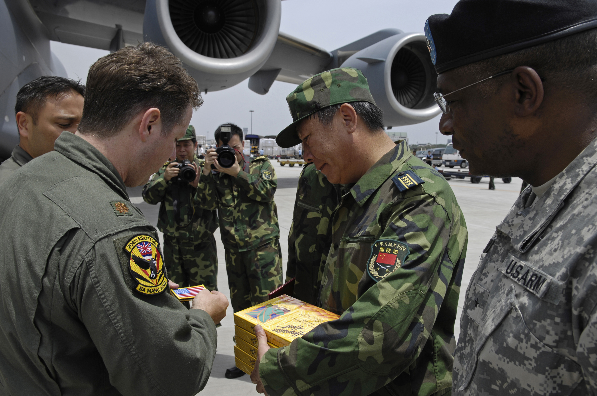 Airmen deliver 200,000 lbs of relief to China > Air Force > Article Display