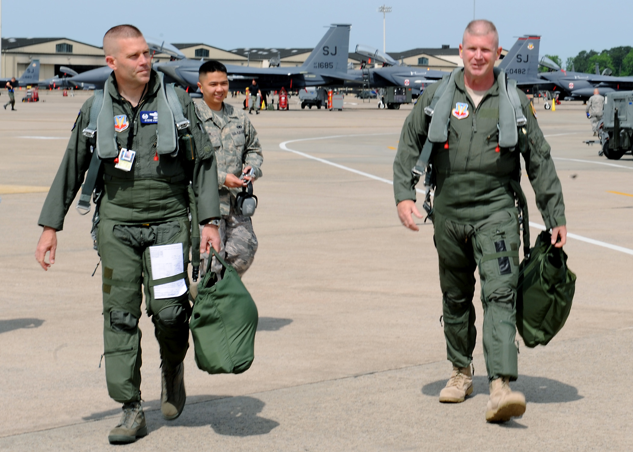 Wing command chief gets wings > Seymour Johnson Air Force Base ...