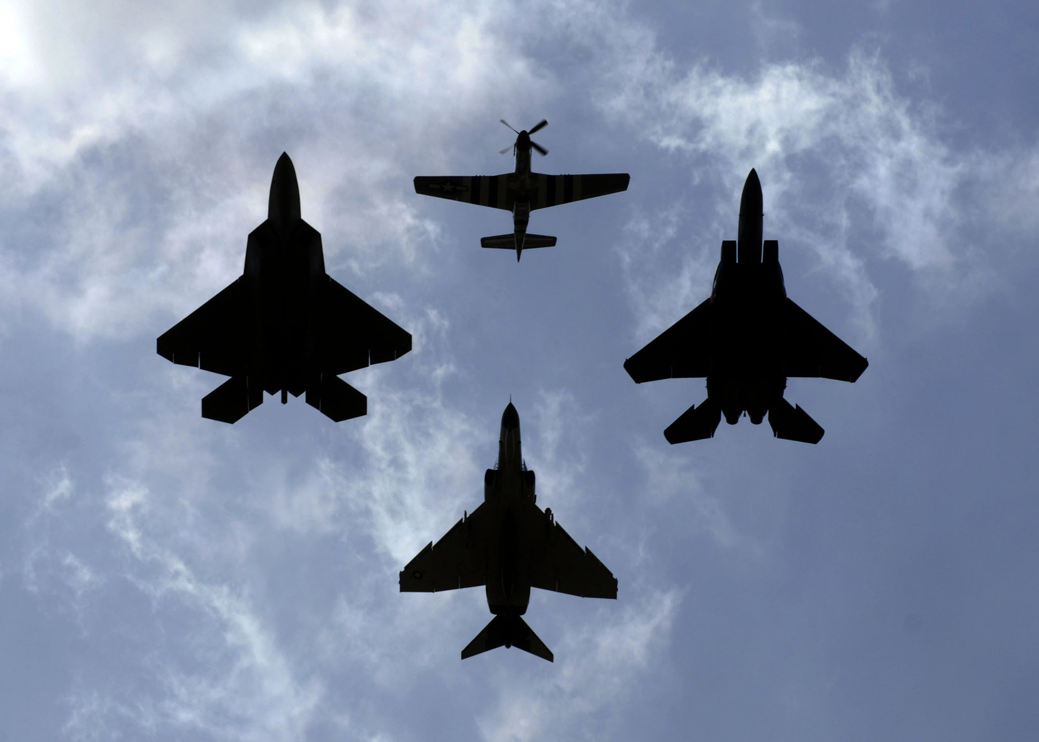 JSOH 08 soars, roars with record crowds > Joint Base Andrews > Article ...