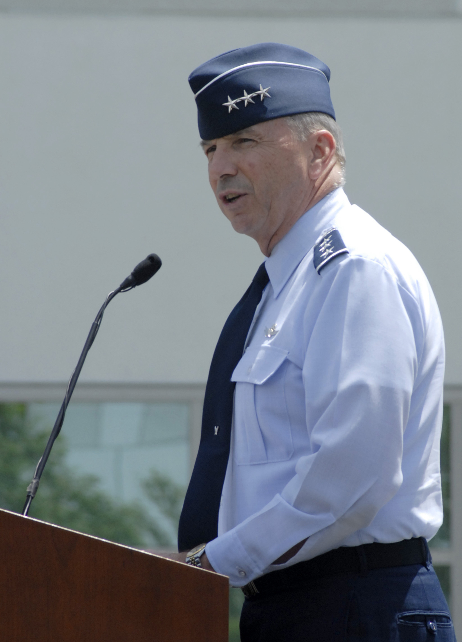 Lt. Gen. Hamel Bids Farewell to SMC > Los Angeles Air Force Base > Article Display