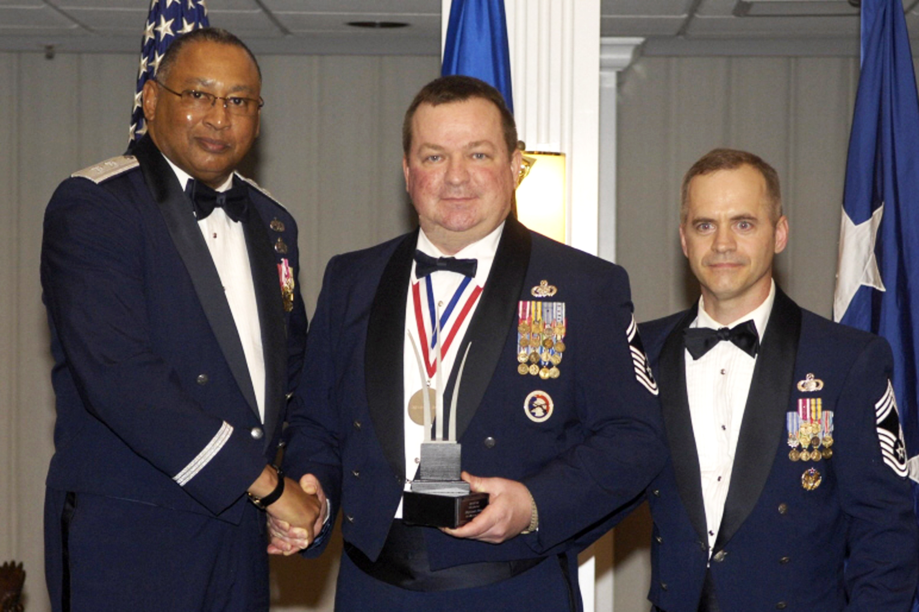Moore wins top fuels award...again!