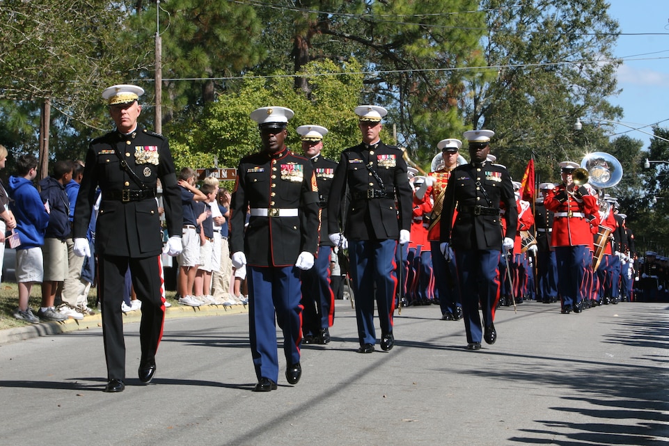 Gen. Robert Barrow honored, remembered by Marines > Marine Barracks ...