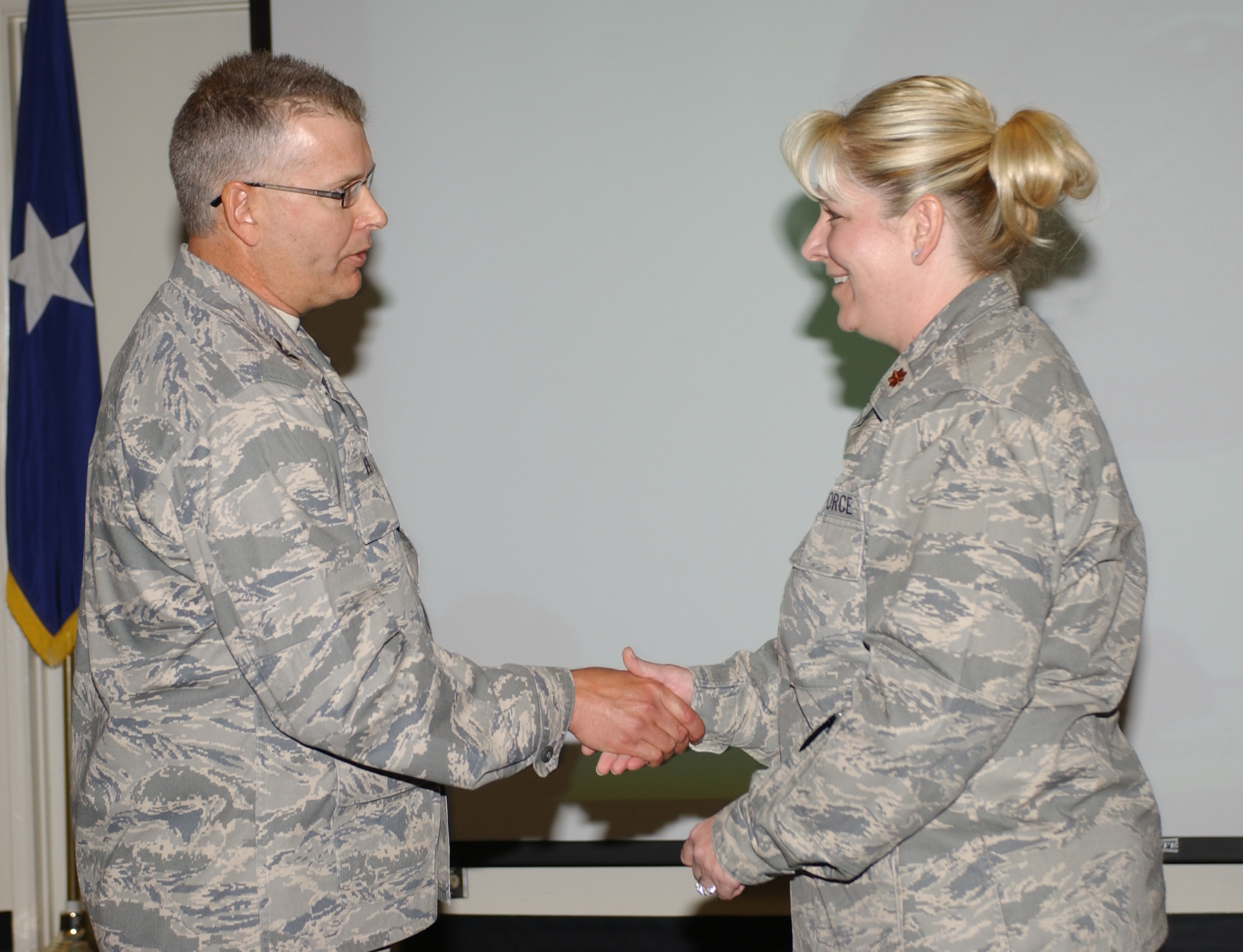 Arizona fighter wing earns “outstanding” HSI rating