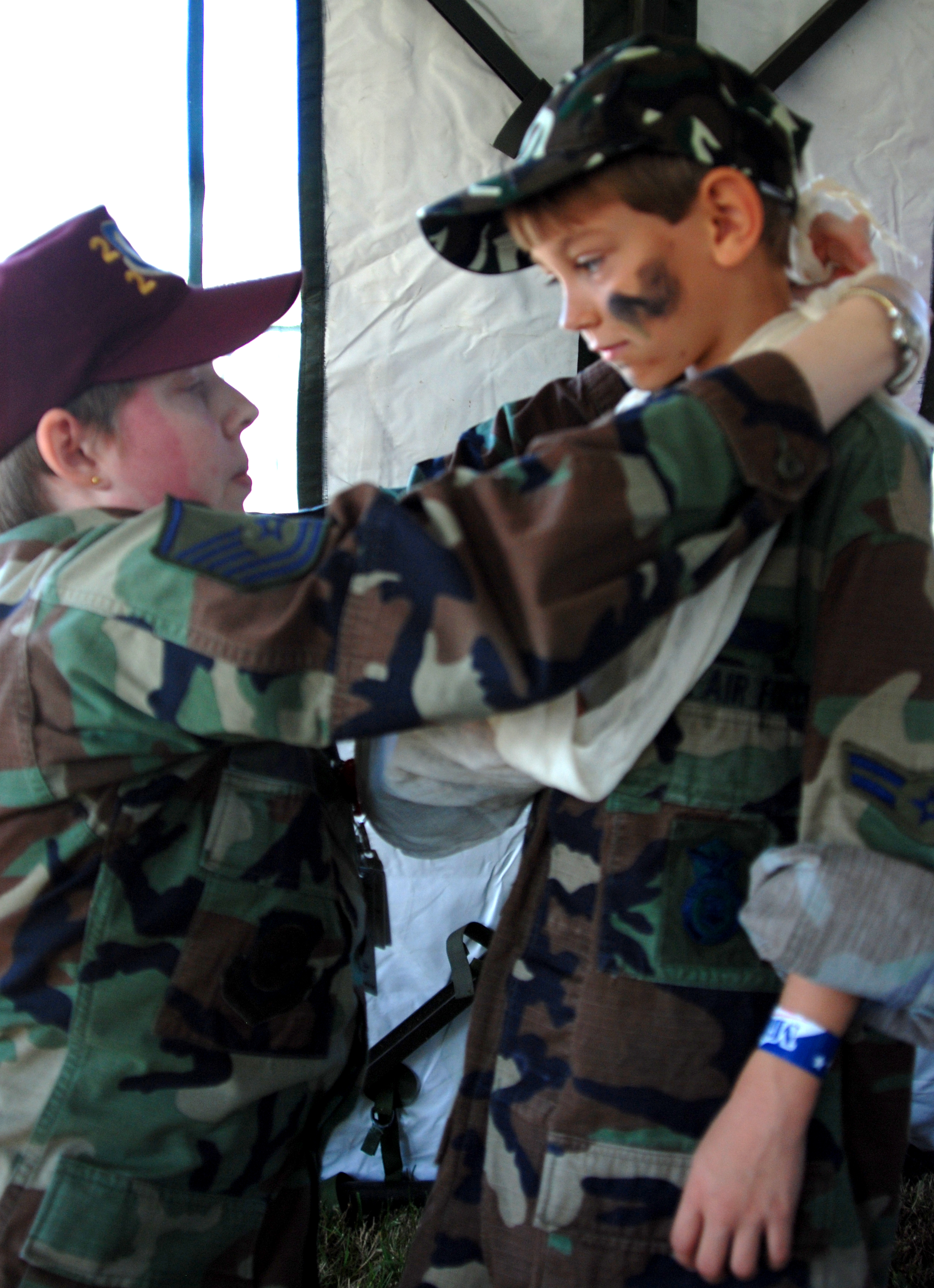 Military families experience deployment process > McConnell Air Force ...