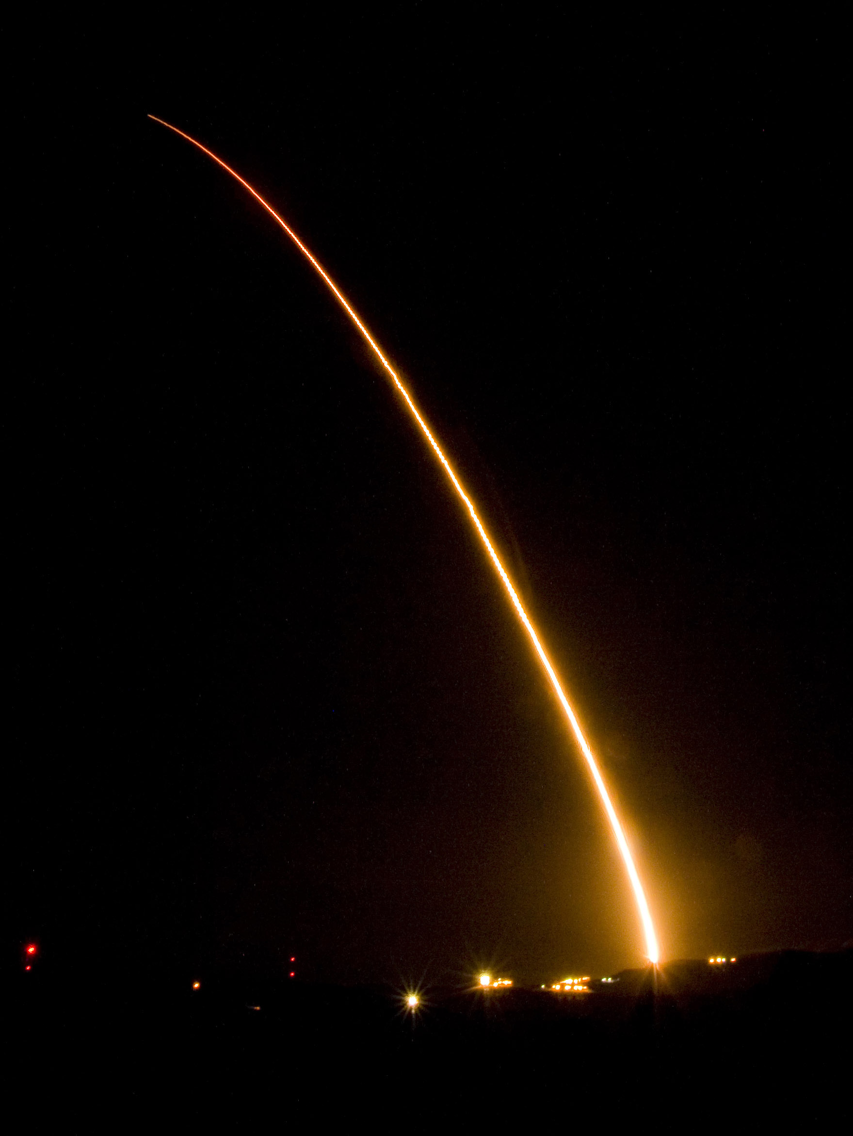 Vandenberg officials launch Minuteman III missile > Air Force > Article ...