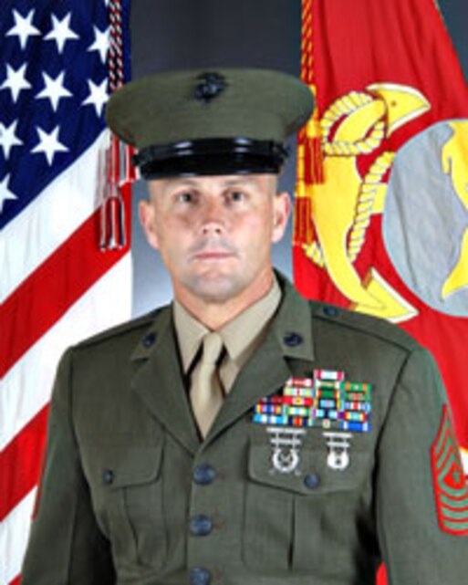 Heightened security allows for closer friendships > 1st Marine Division ...