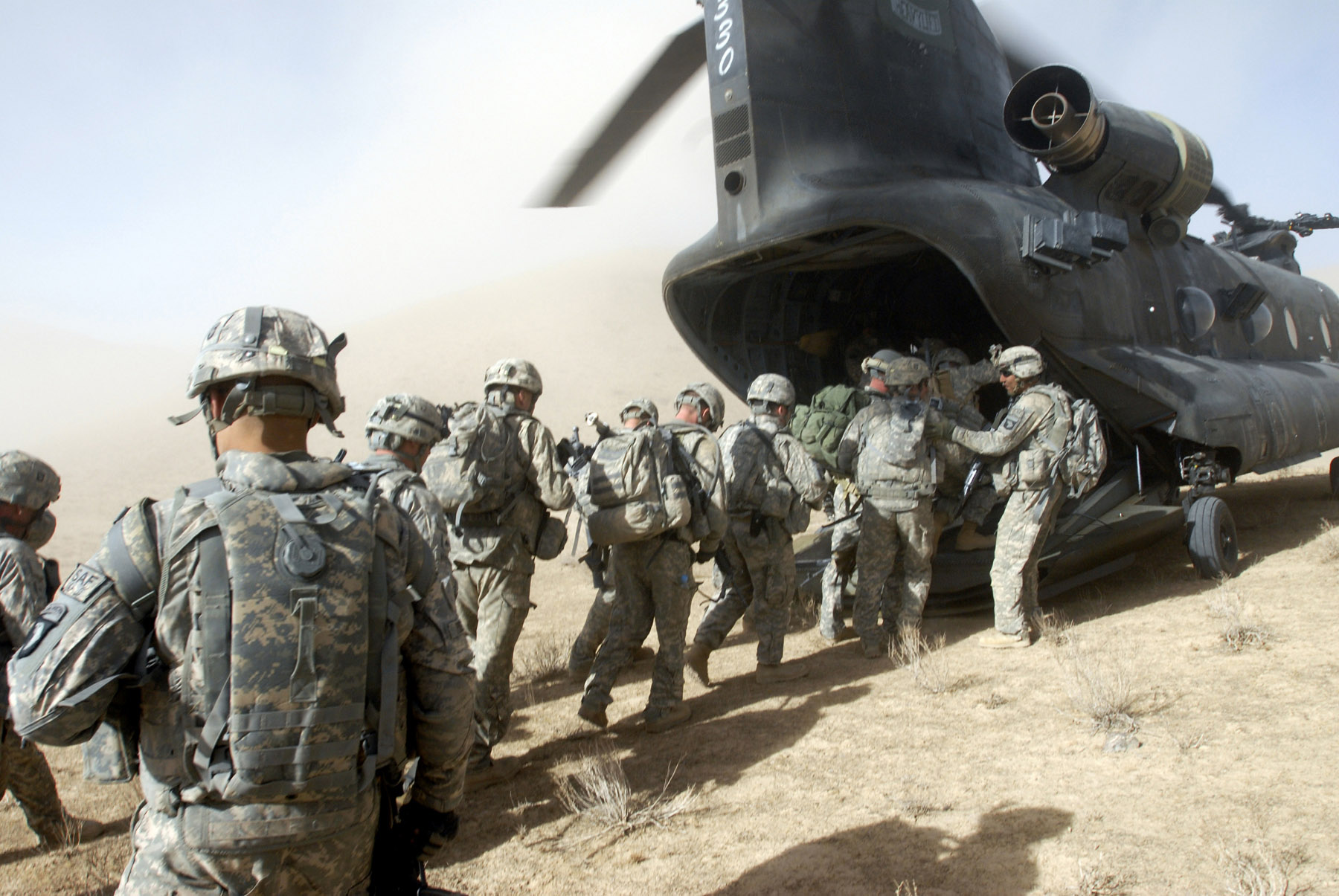 101st Soldiers conduct air assault mission in eastern Afghanistan