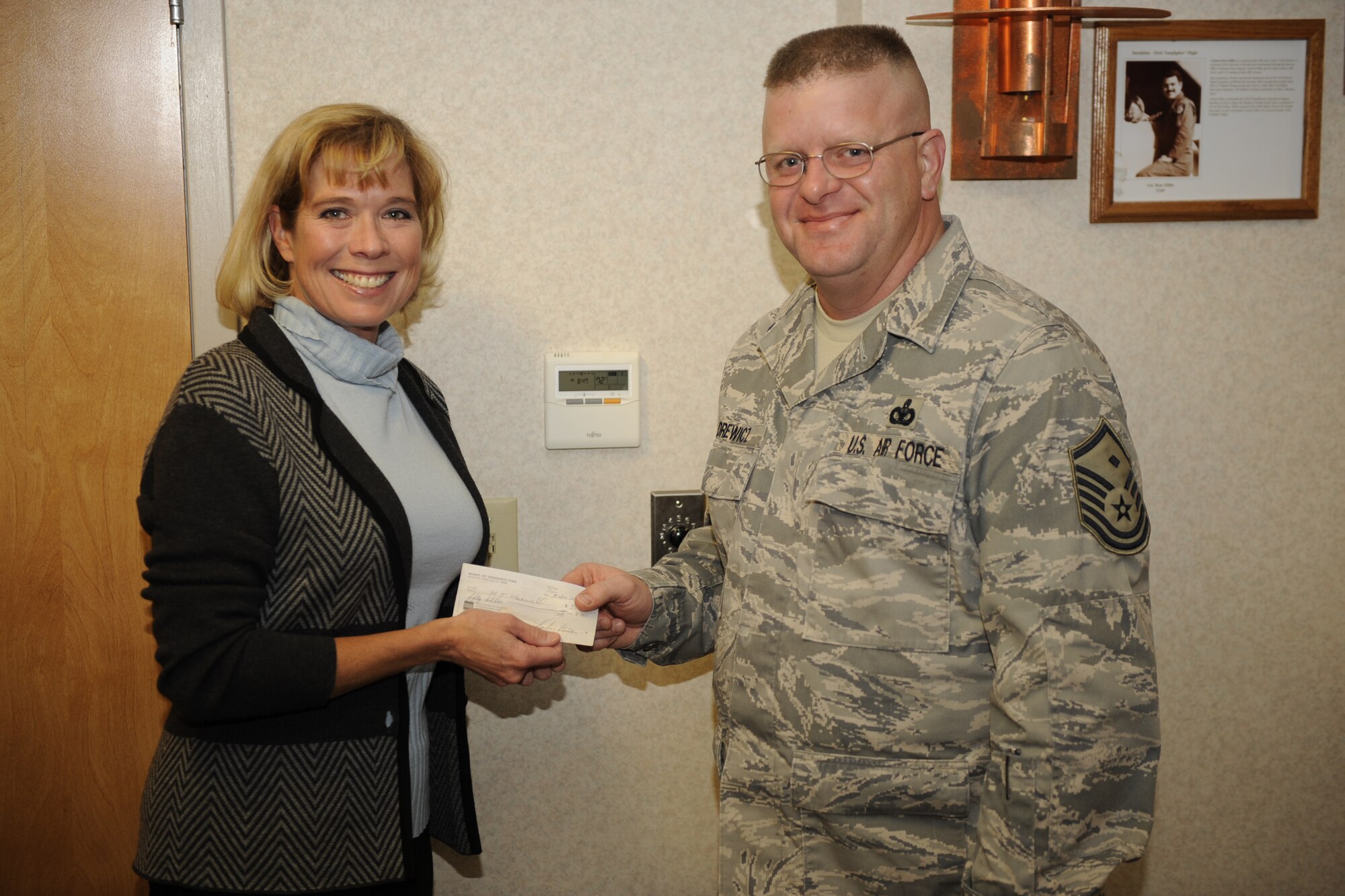 Operation Cookie Care Package 2008 kicks off > Mountain Home Air Force ...