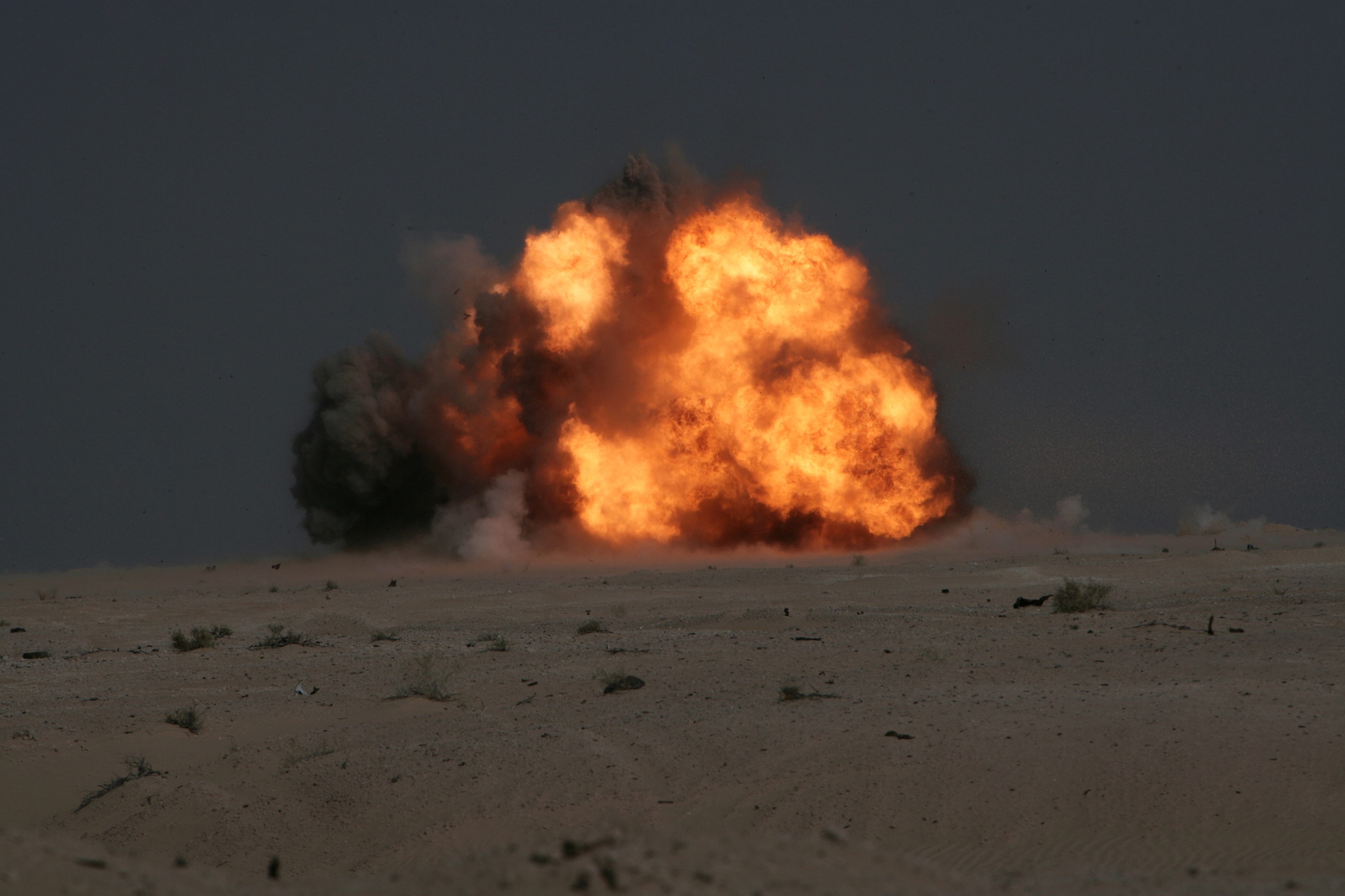 EOD explodes the unexploded > 26th Marine Expeditionary Unit > Article