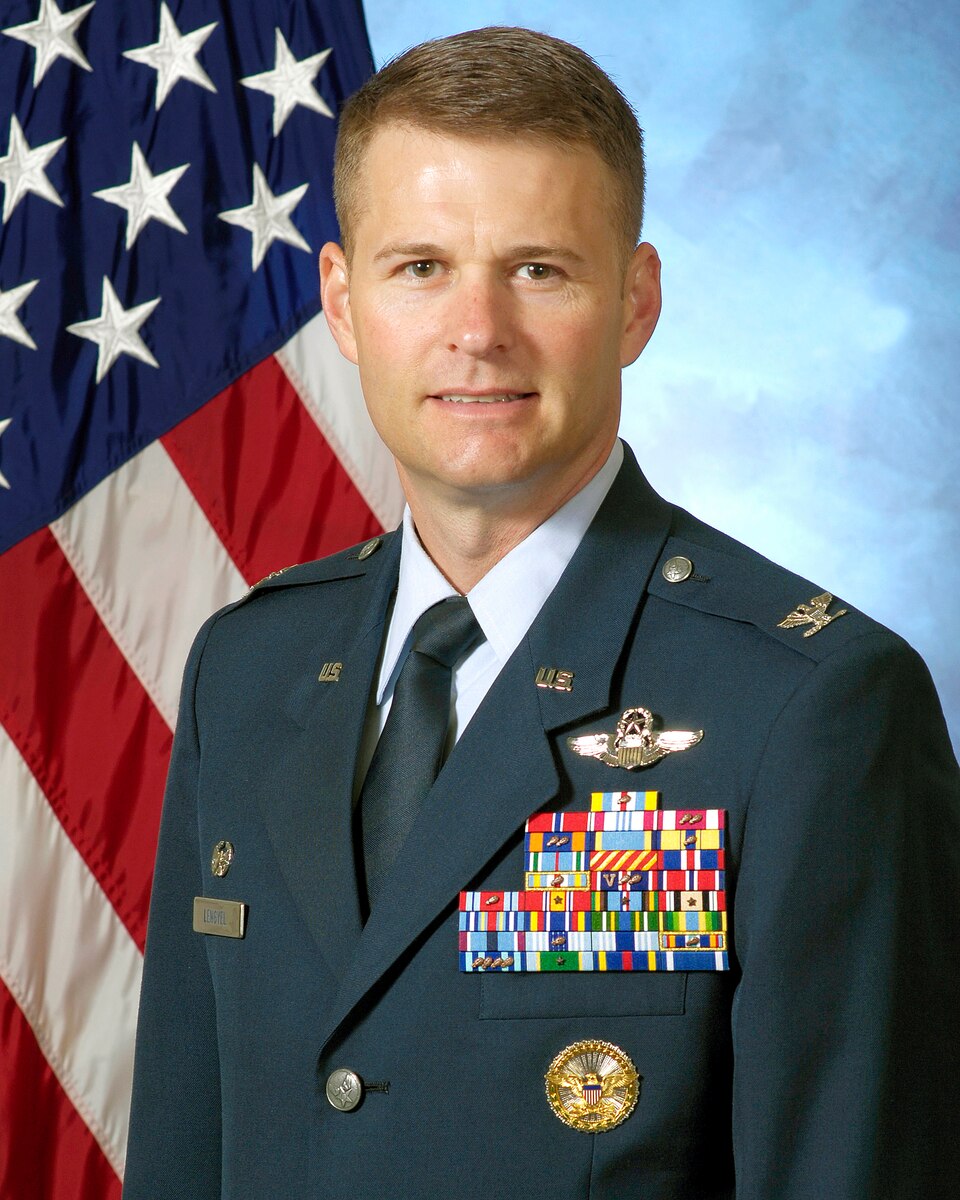 1 SOW welcomes new commander > Air Force Special Operations Command ...