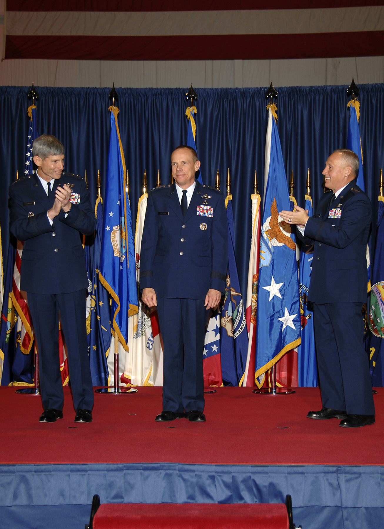 Gen. Hoffman assumes leadership of AF Materiel Command > Wright ...