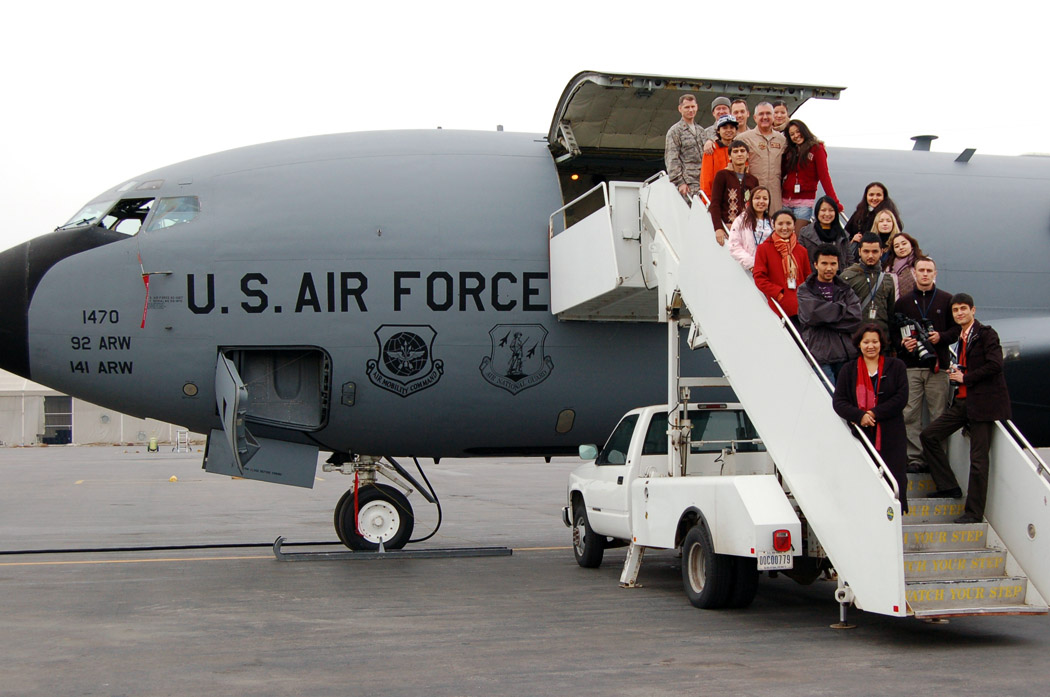 Manas Airmen open base to Kyrgyz college students > Air Force > Display