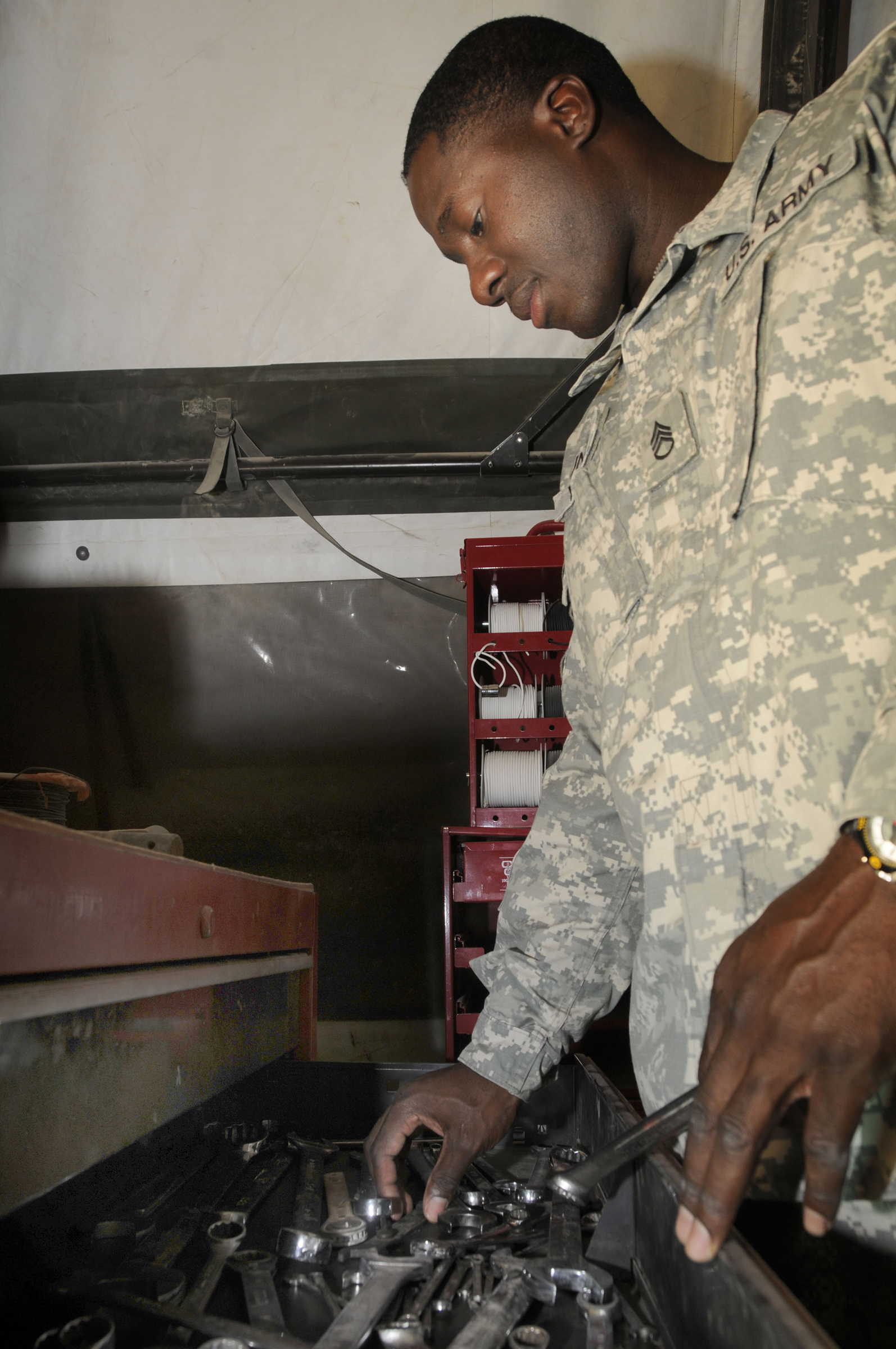 Army vehicle maintenance > U.S. Air Forces Central > Article Display