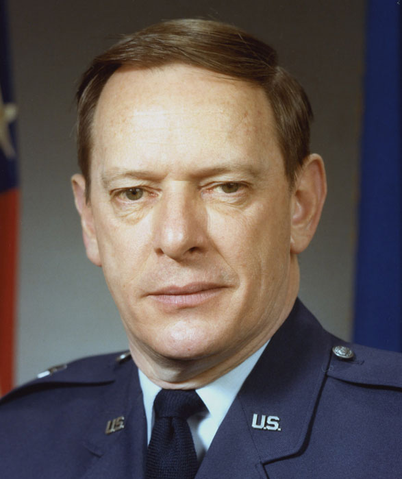 MAJOR GENERAL CHARLES D. METCALF > Air Force > Biography Display