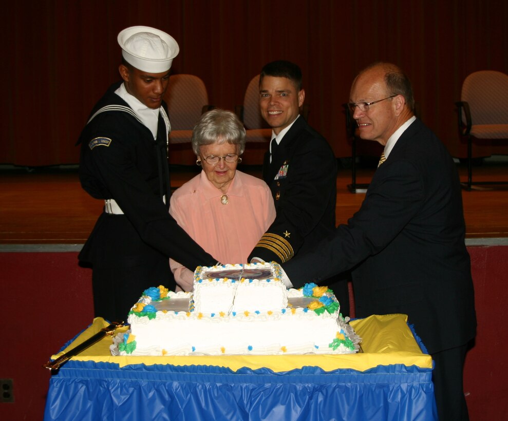Marian Ritchie, 91, the second-oldest Navy veteran at the Armed Force ...