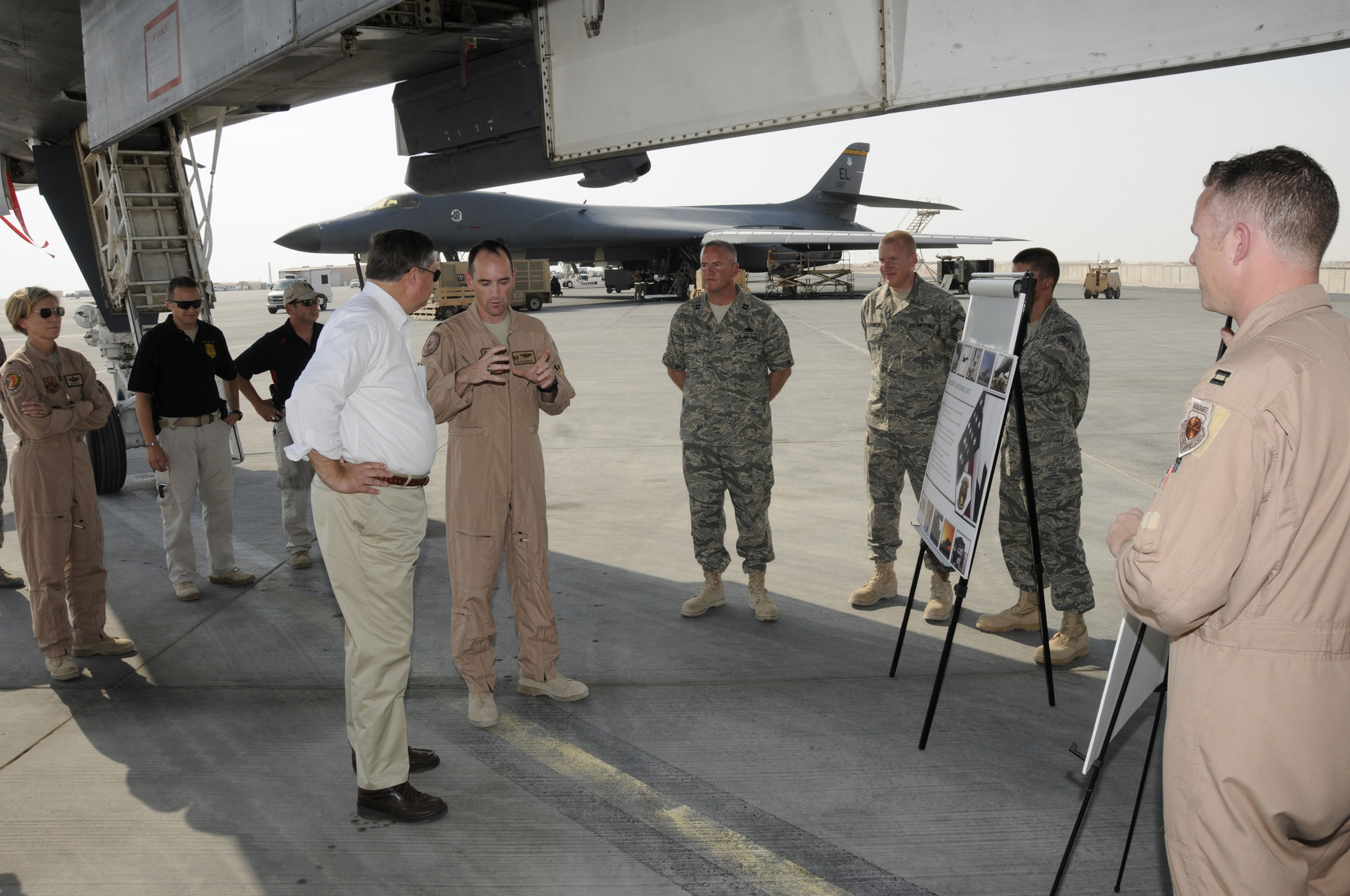 SECAF meets with 379 AEW Airmen > U.S. Air Forces Central > News