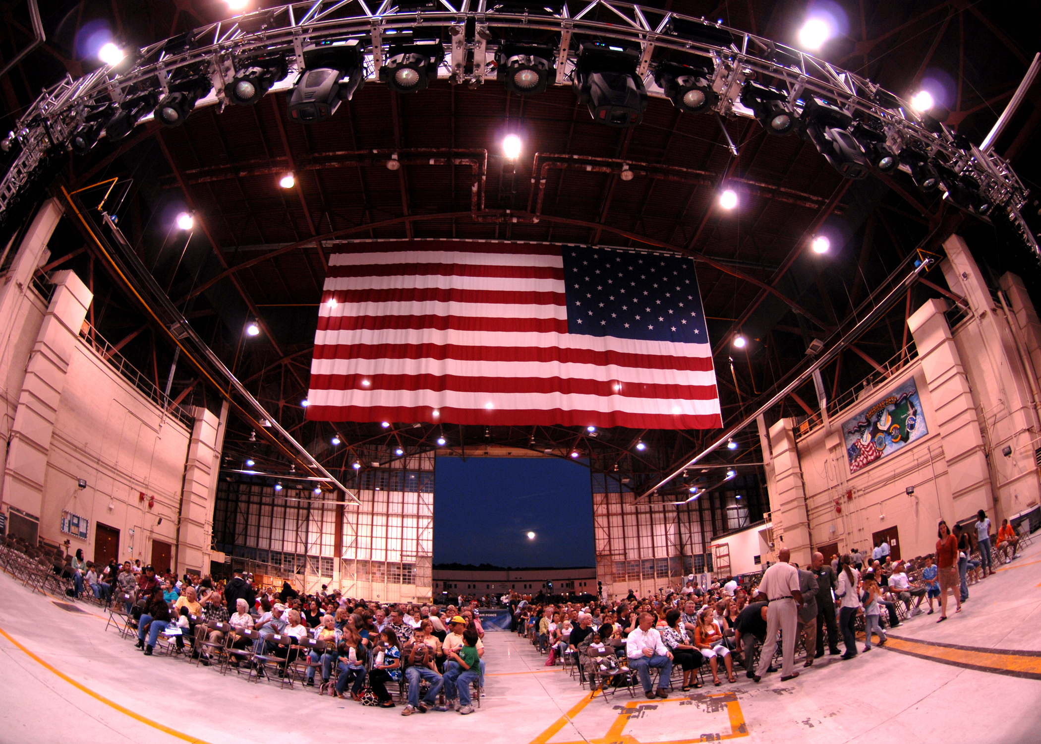 Déjà Blue entertains Seymour > Seymour Johnson Air Force Base > Article ...