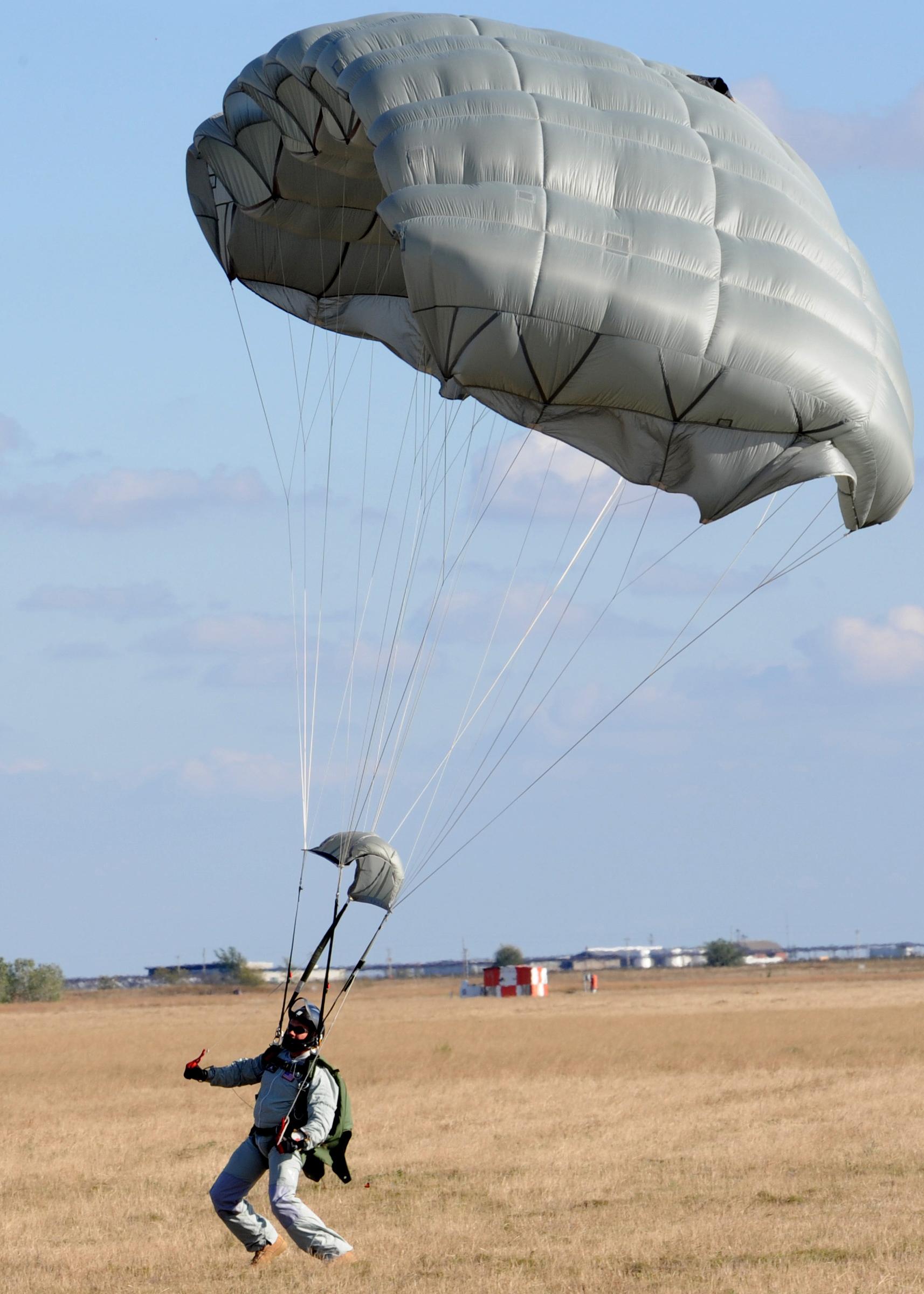 Airborne training > Air Force Special Operations Command > Article Display