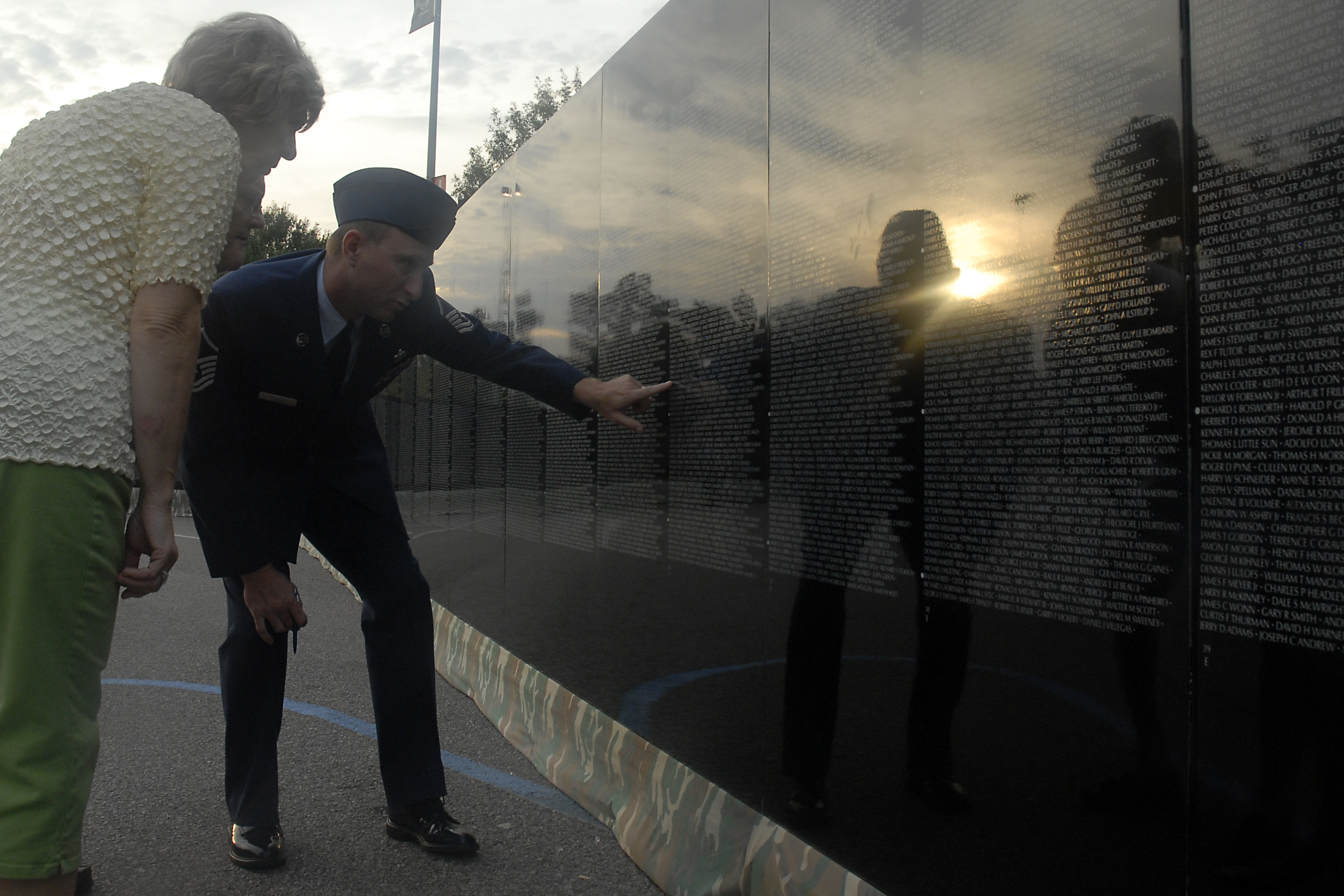 The Moving Wall comes to Charleston > Joint Base Charleston > News