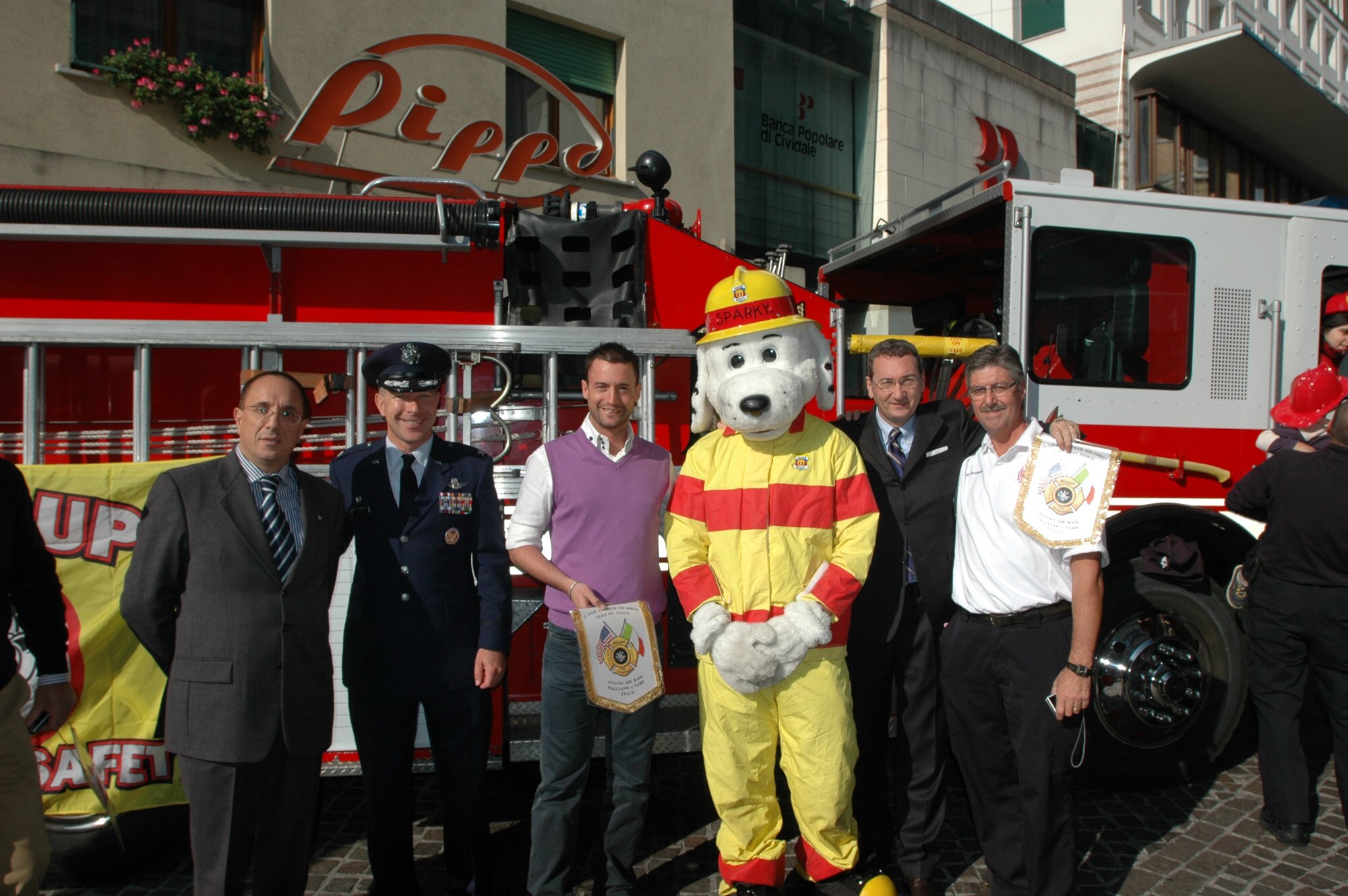 Firefighters, 'Sparky' big hit with Italian community > Aviano Air Base ...