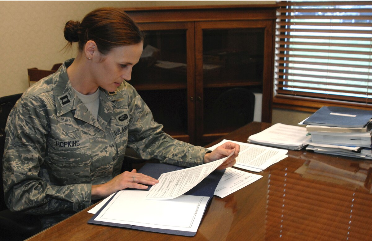 Opportunities abound for aspiring lawyers > Cannon Air Force Base > News