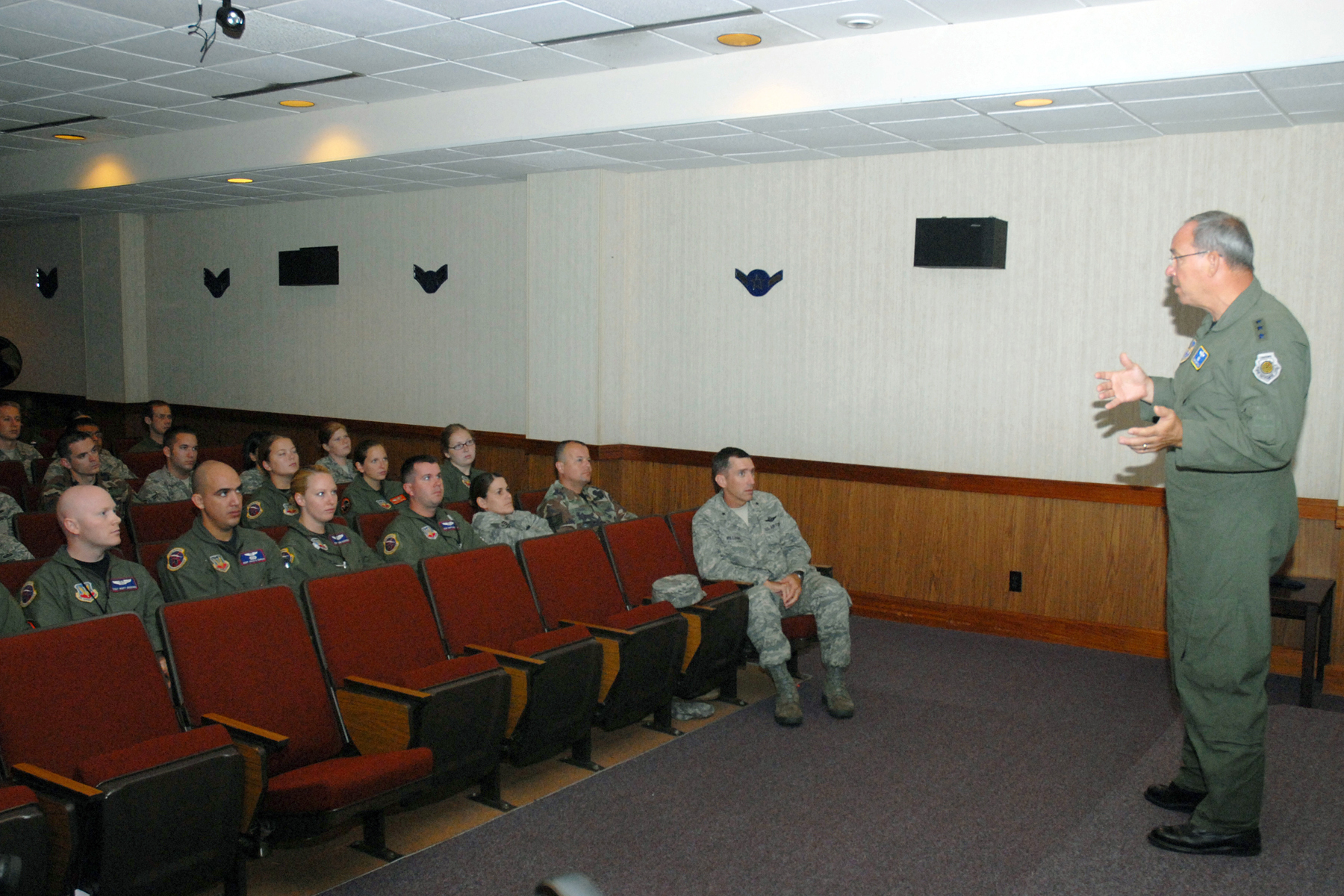 Gen. Deptula visits Kadena