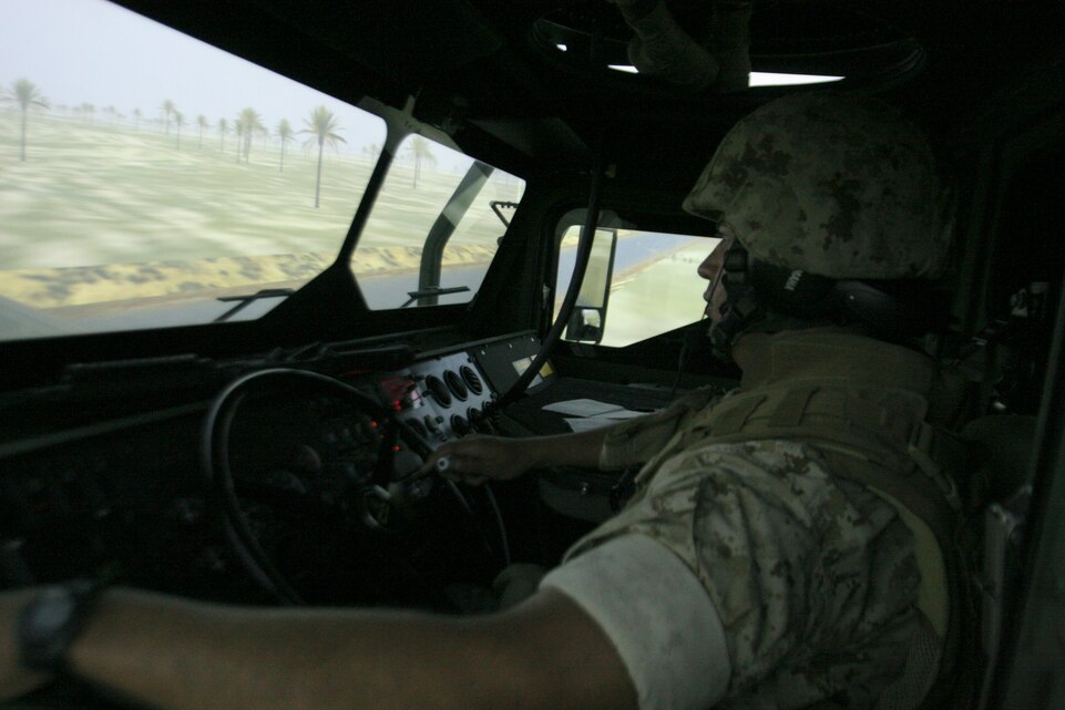 Support division leads the way with combat simulators > Marine Corps ...
