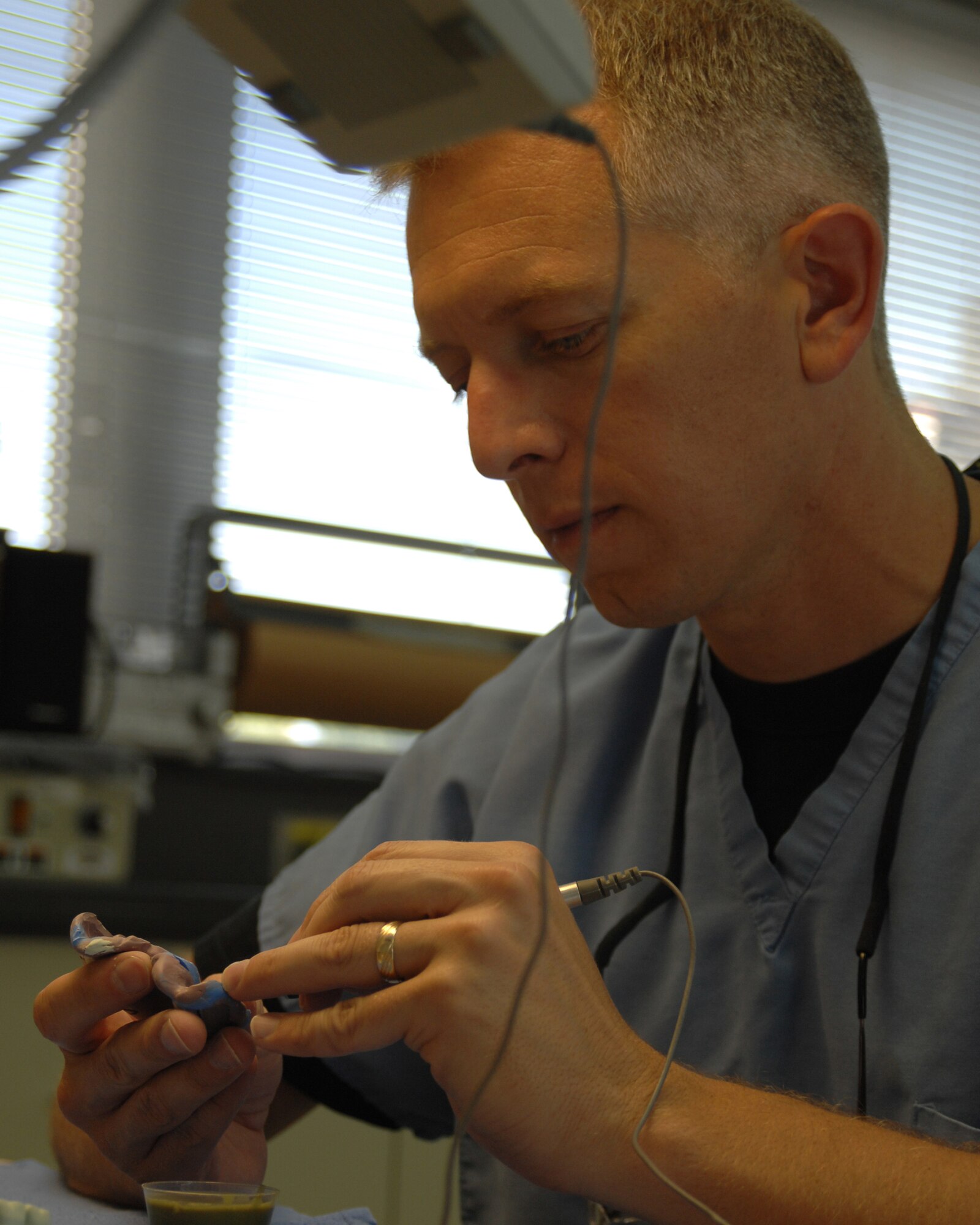 A look at the Dental Labratory > Yokota Air Base > Article Display