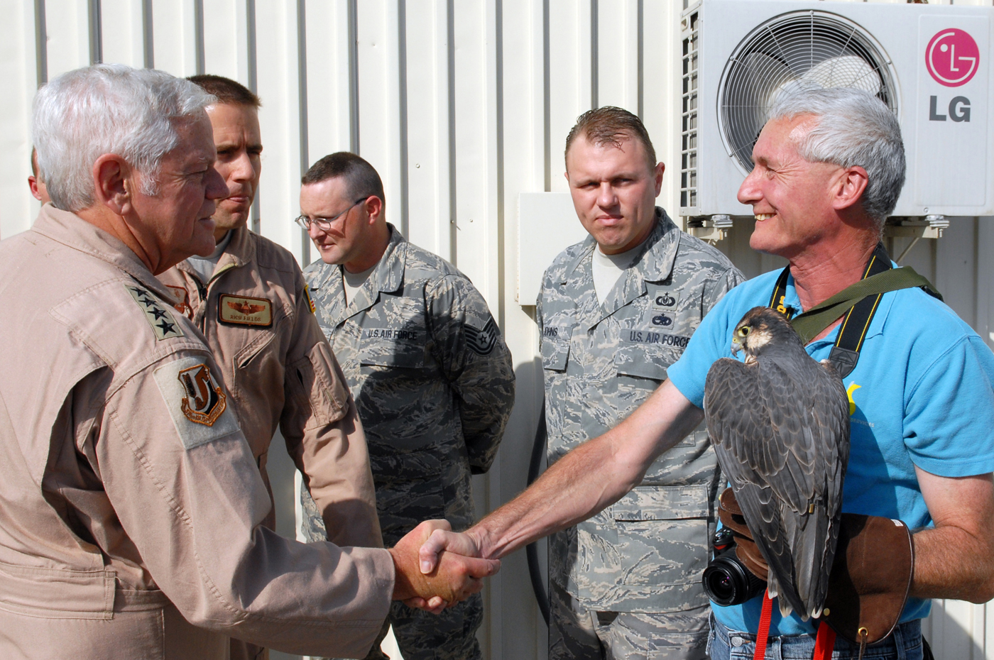 AMC Commander, General Arthur Lichte visits Manas