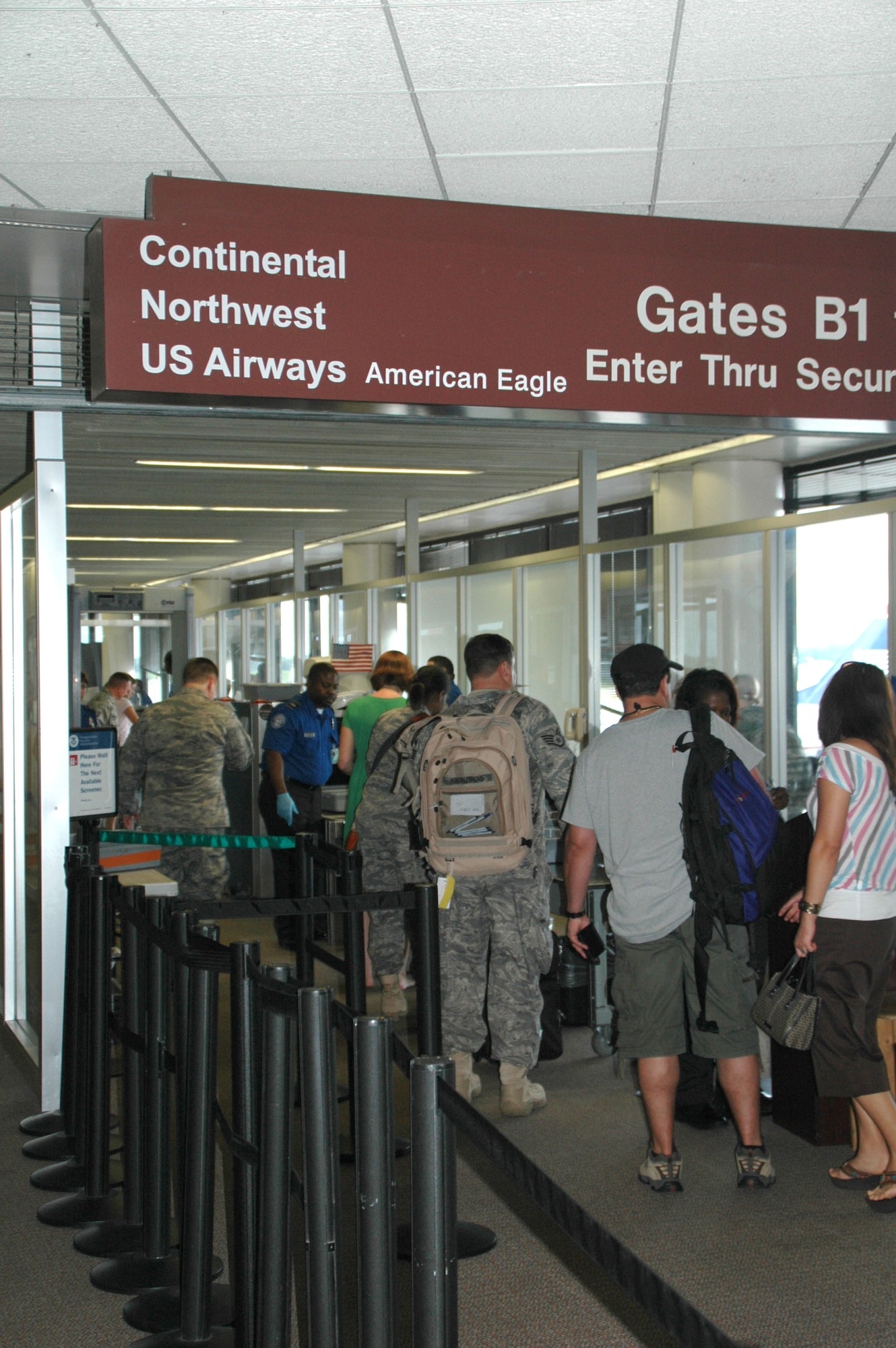 Diverse group of aerial porters deploy > 315th Airlift Wing > Article ...
