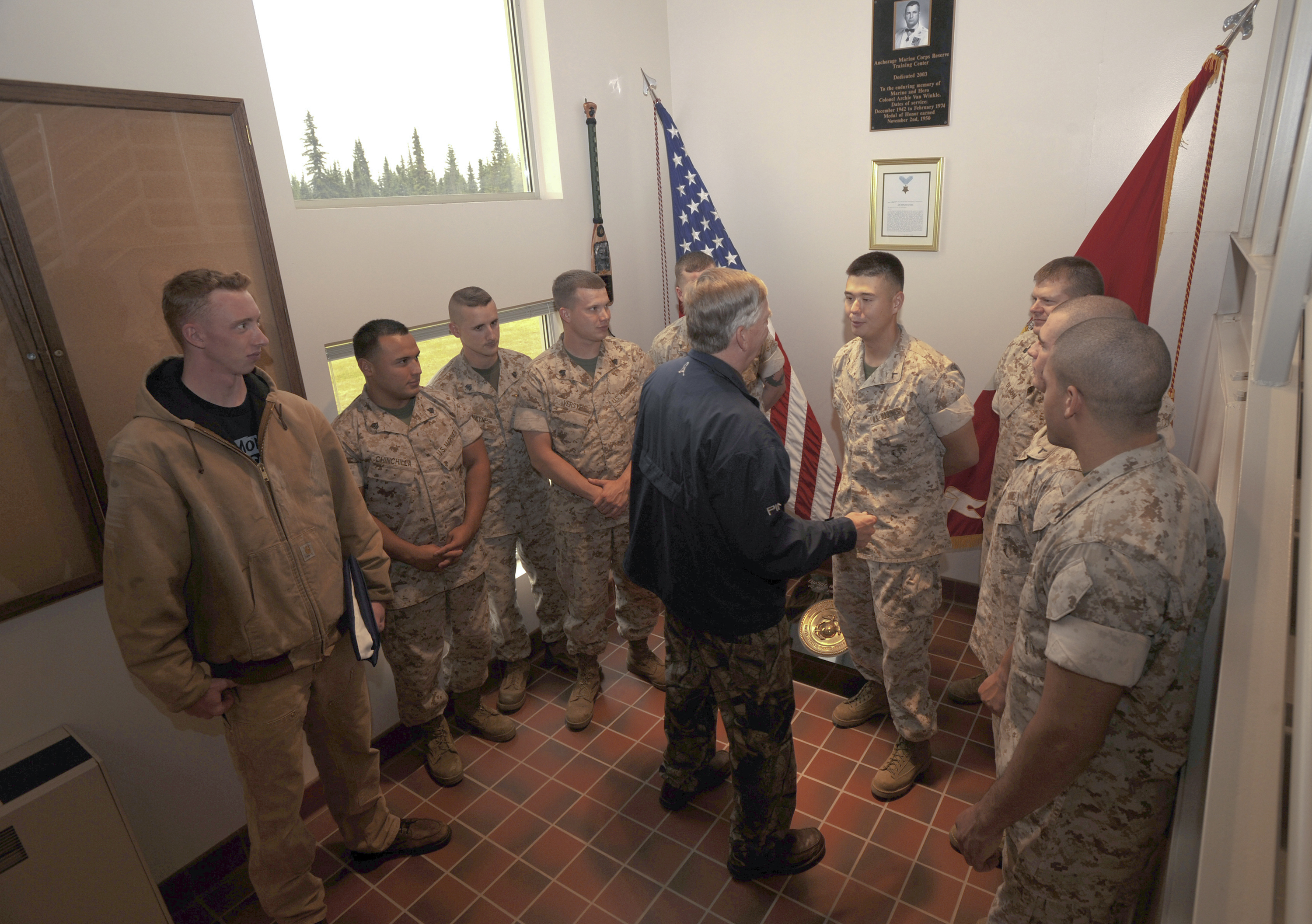 Senator visits Elmendorf Marines > Joint Base Elmendorf-Richardson > News