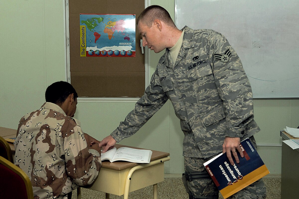 American Language Course graduates first class > Air Force > Article ...