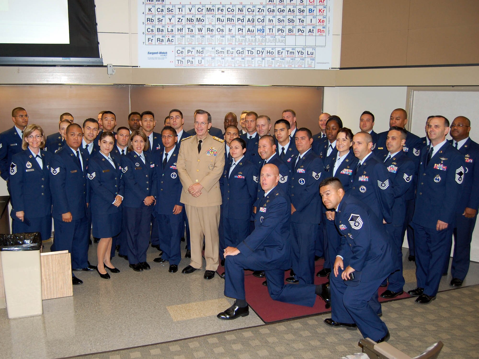 Chairman of the Joint Chiefs visits L.A. recruiters > 33rd Fighter Wing ...