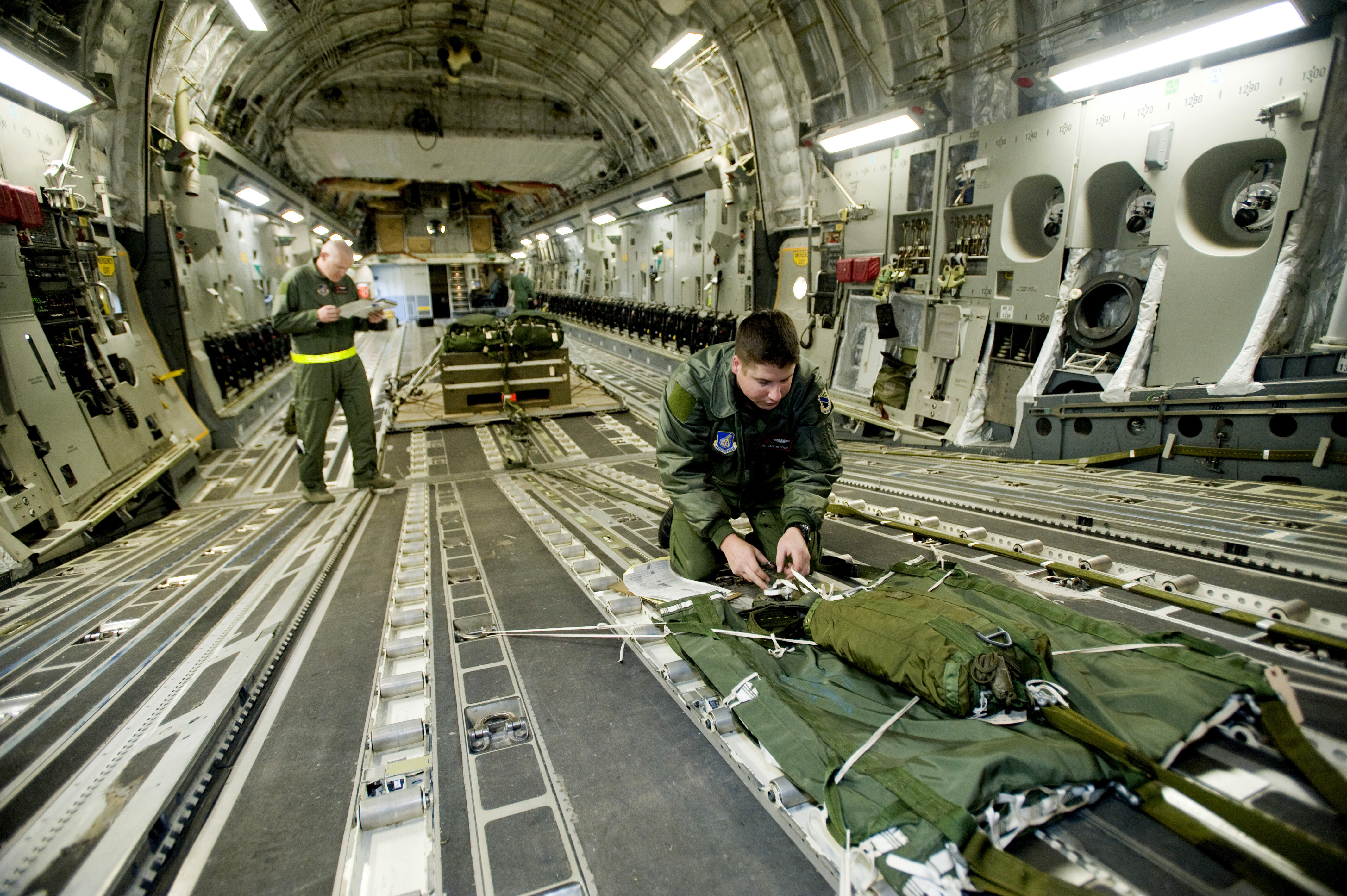 Firebirds support cargo drop > Joint Base Elmendorf-Richardson > News