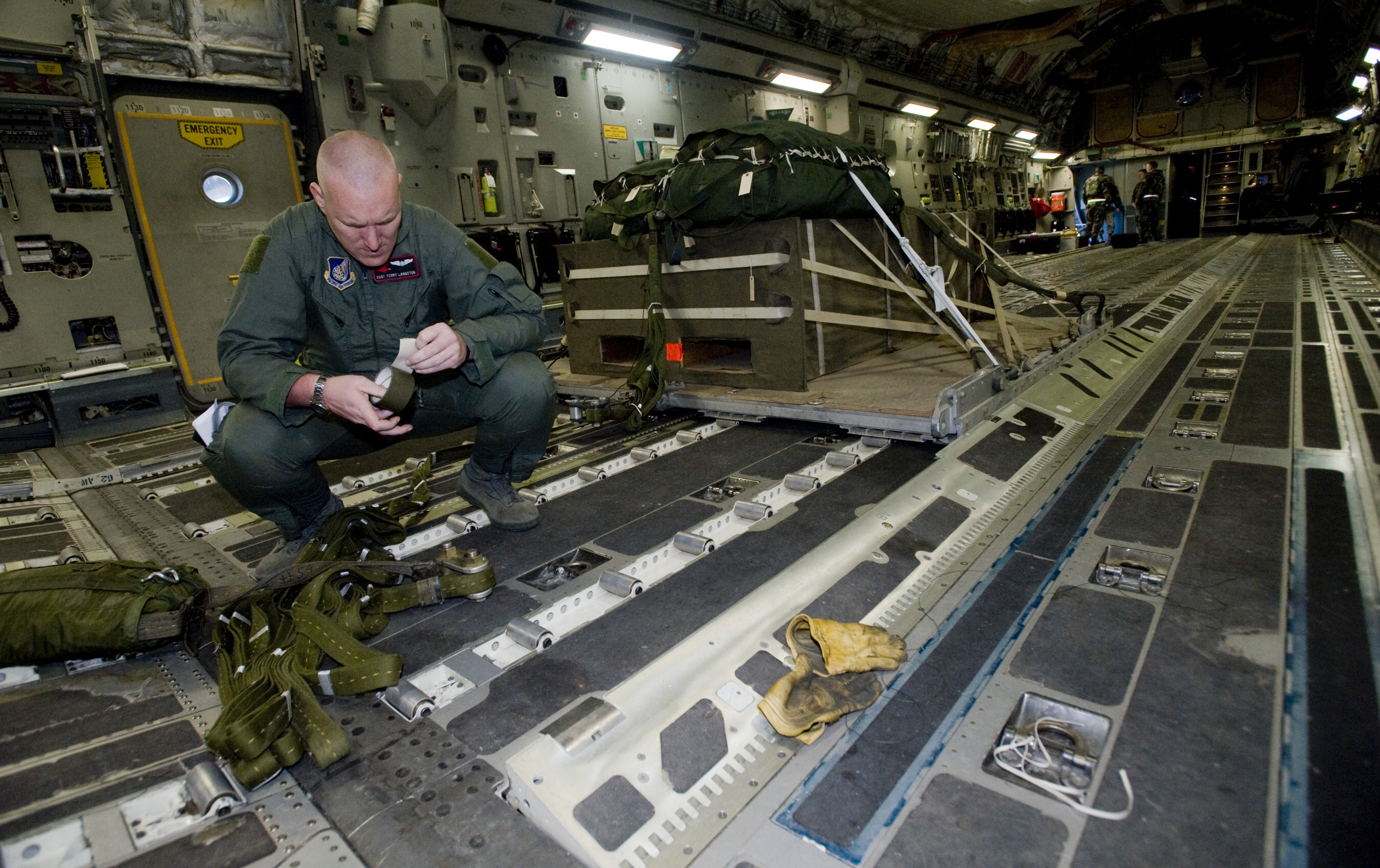 Firebirds support cargo drop > Joint Base Elmendorf-Richardson > Articles