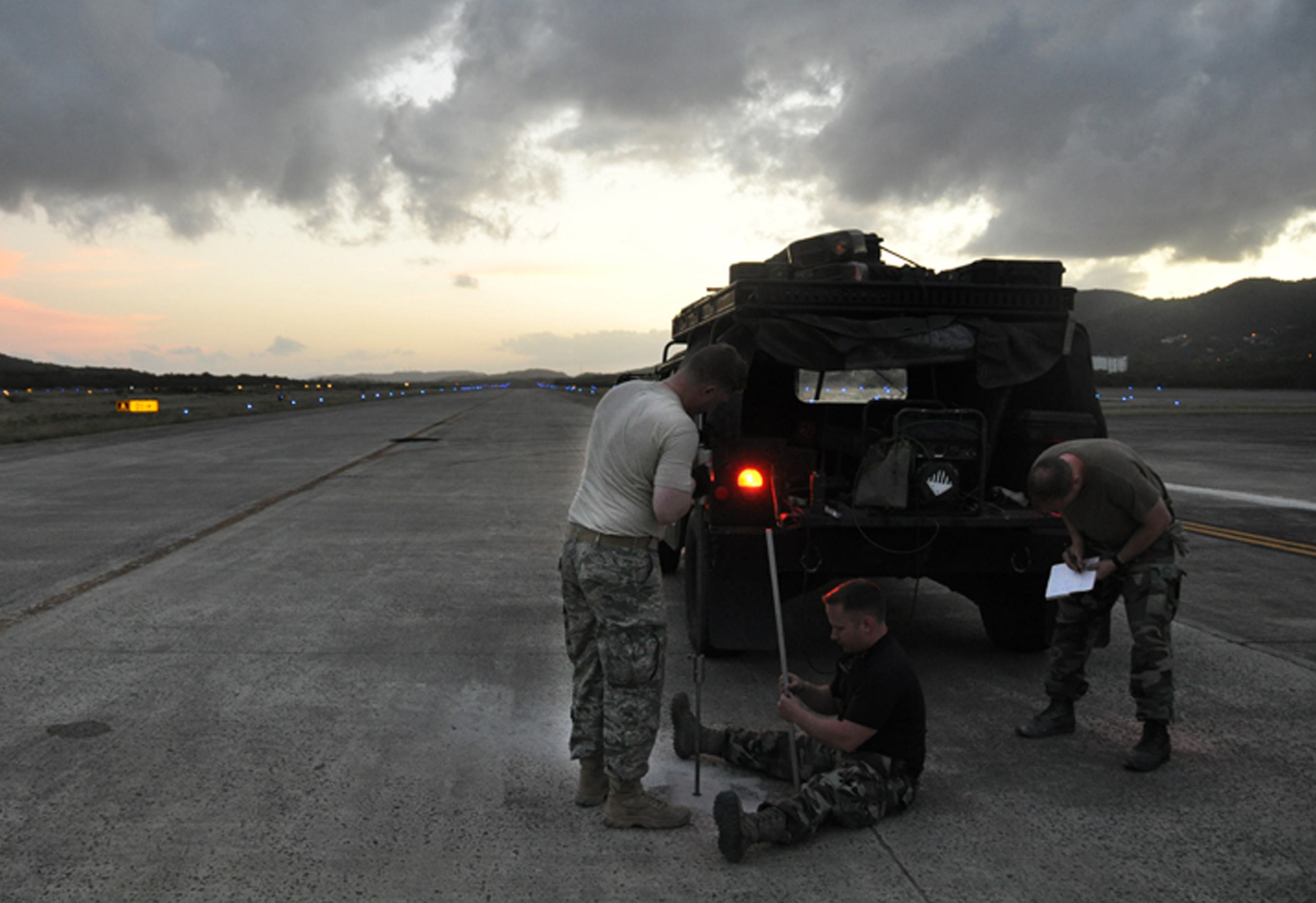 Exercise tests disaster relief mobility support > Air Force > Article ...