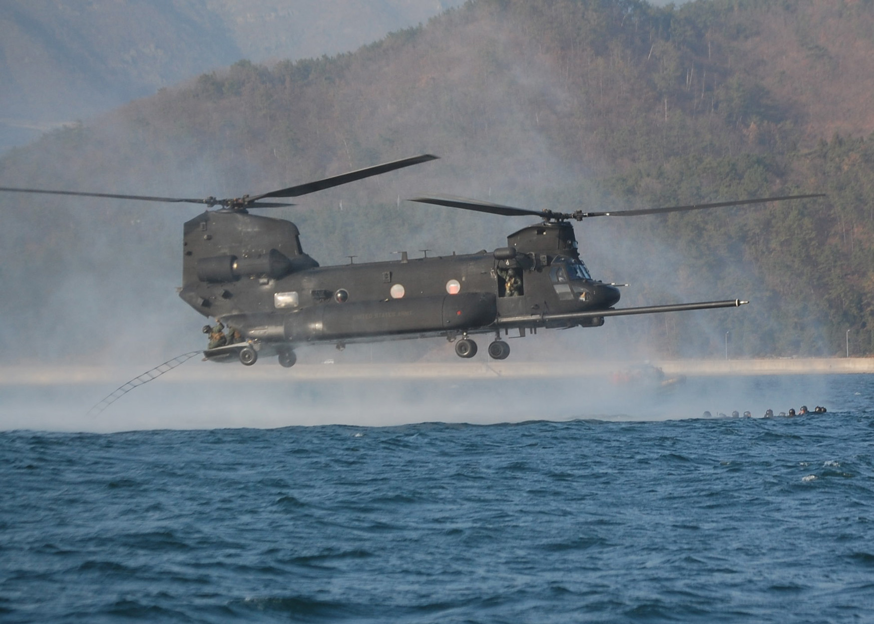 STS members conduct ops with Army helo unit > Air Force Special ...
