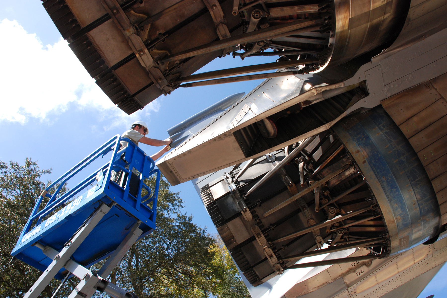 Eagle gets face lift, stands as symbol of wing's honor > Eglin Air ...
