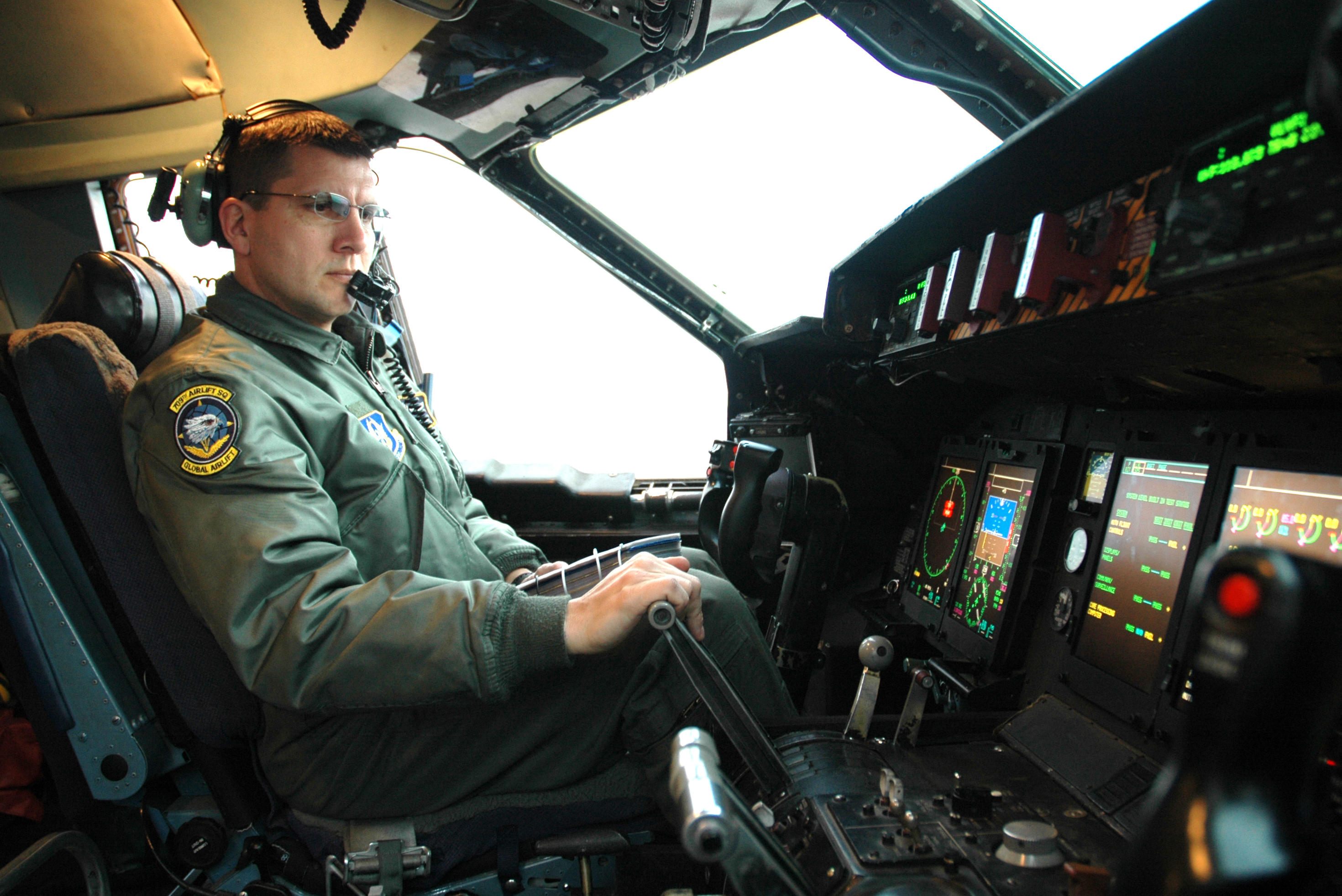 Wanted: C-5 flight engineers > 512th Airlift Wing > Display